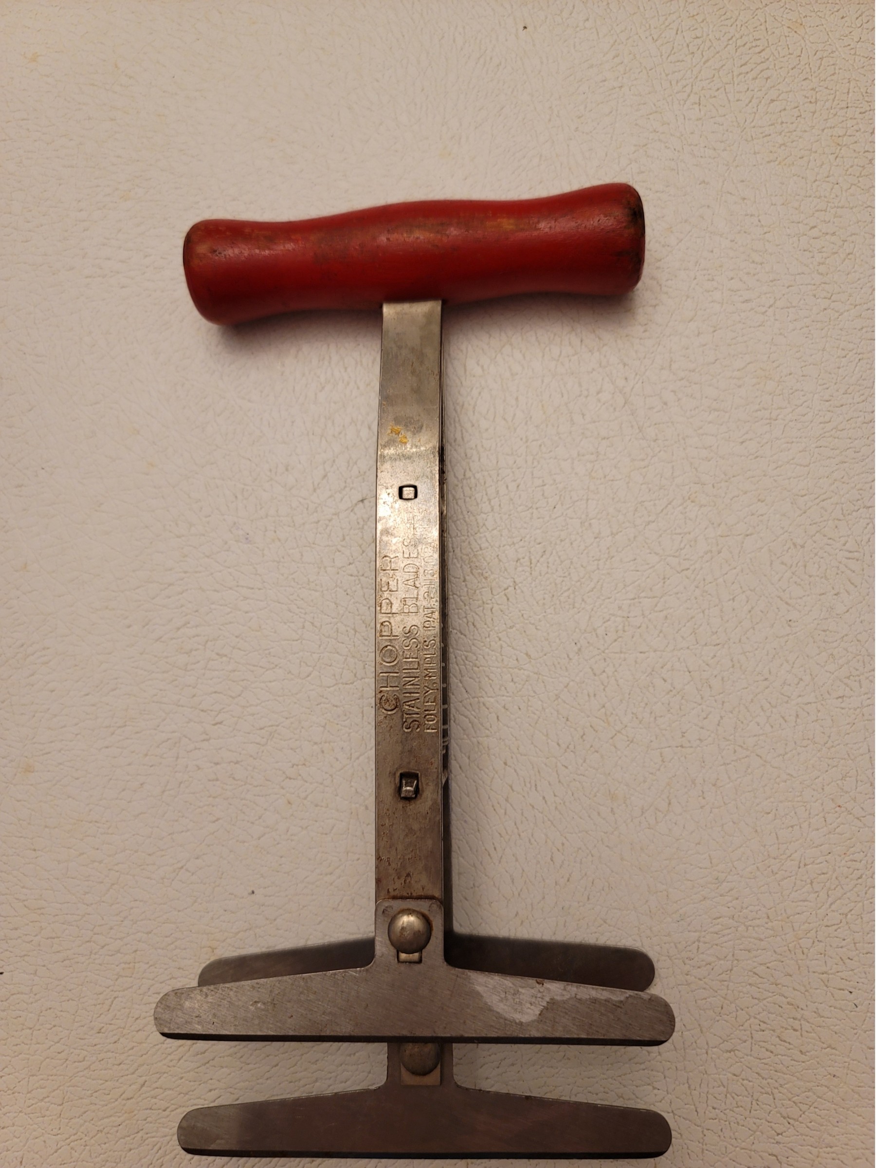 Vintage Red Handled Foley Spring Loaded Chopper #6194 | Auctionninja.com