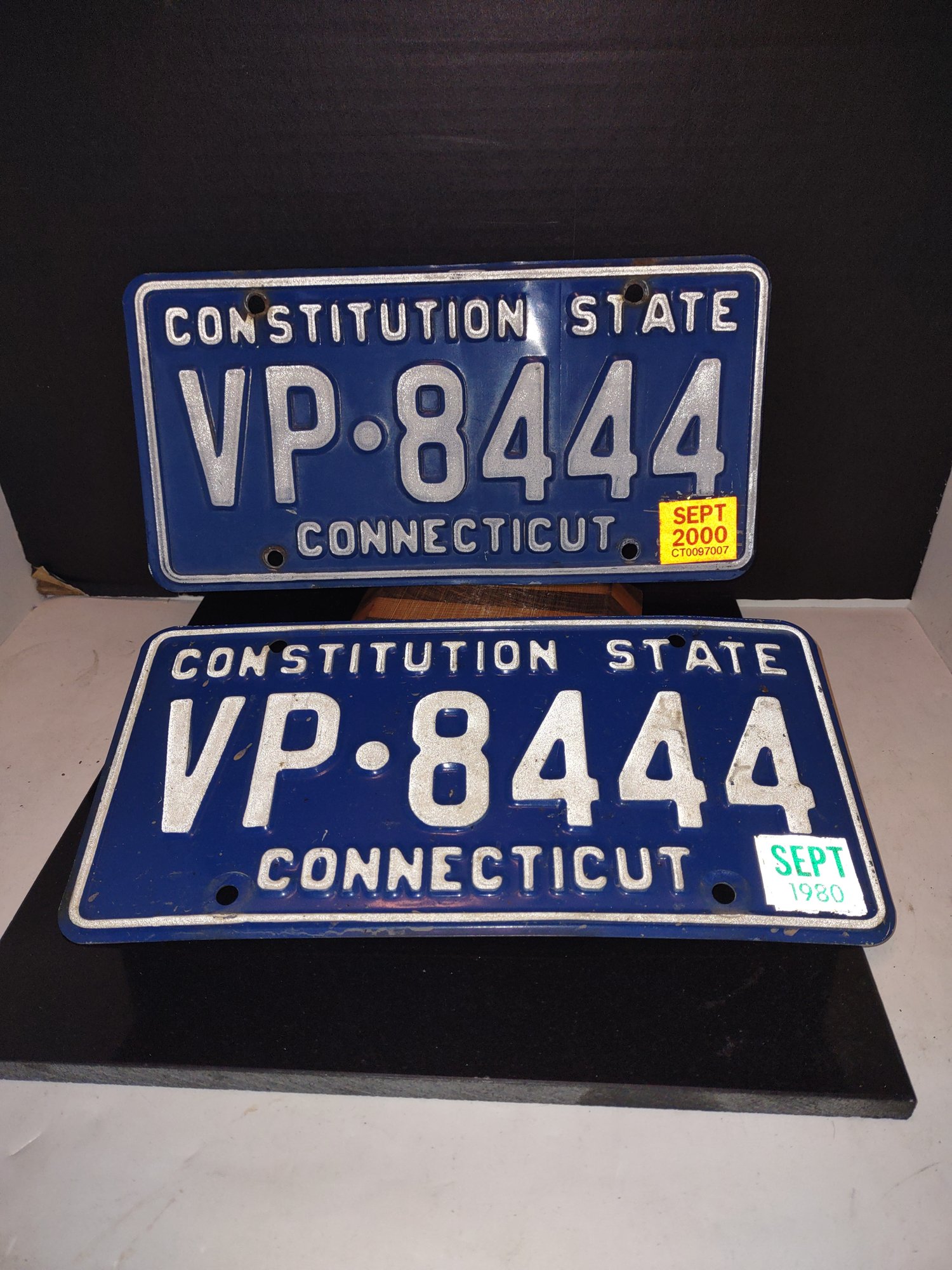 Vintage Connecticut State License Plates #3408 | Auctionninja.com