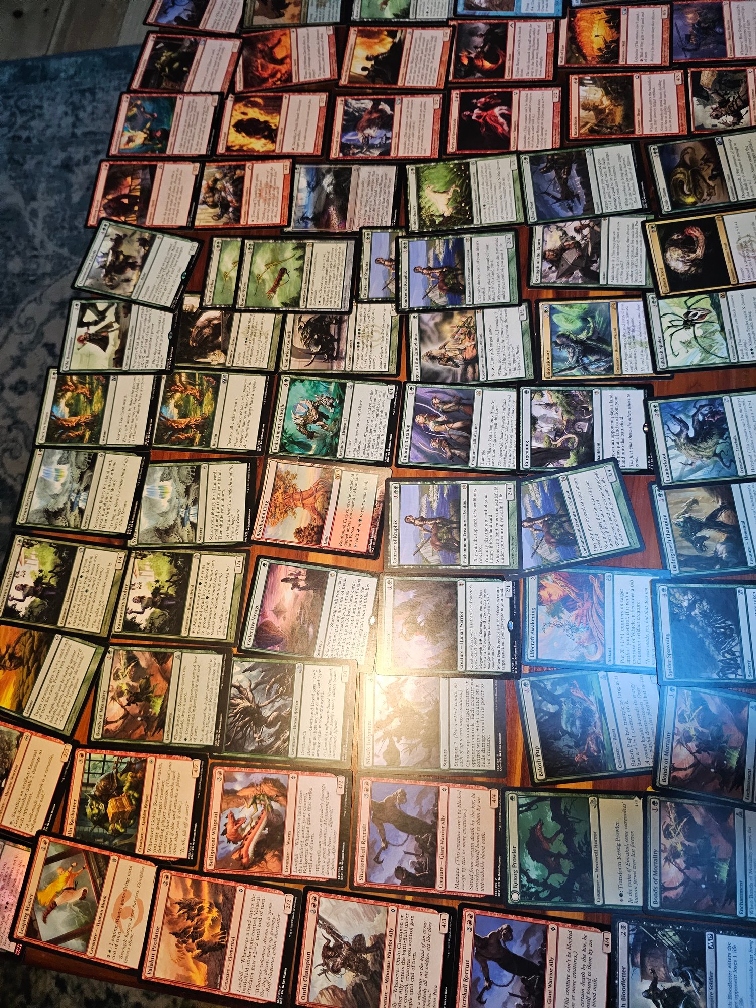 Lot 1 Of 19 - 100plus Magic The Gathering Cards #3340 | Auctionninja.com