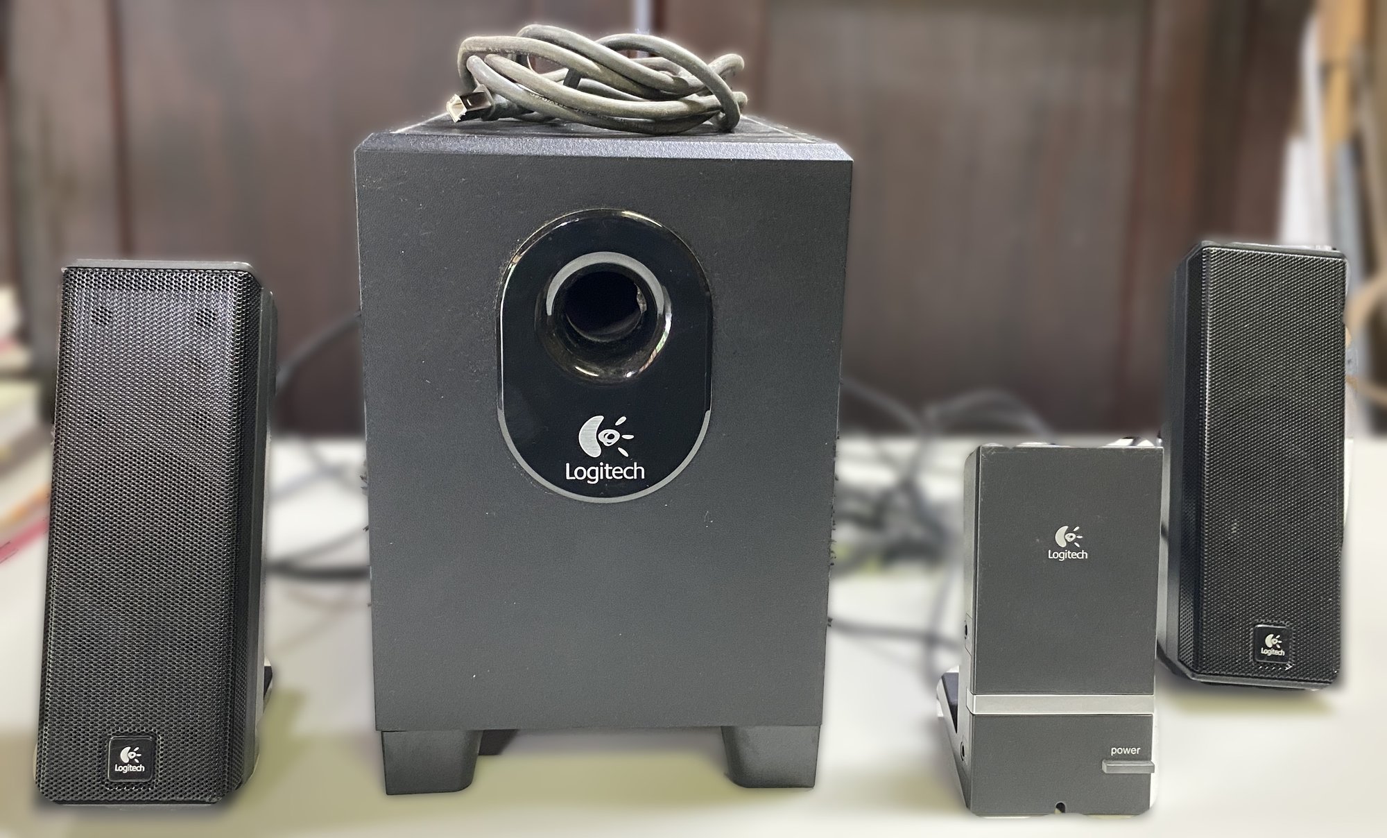 LOGITECH X 240 SPEAKER SYSTEM #11232 | Auctionninja.com