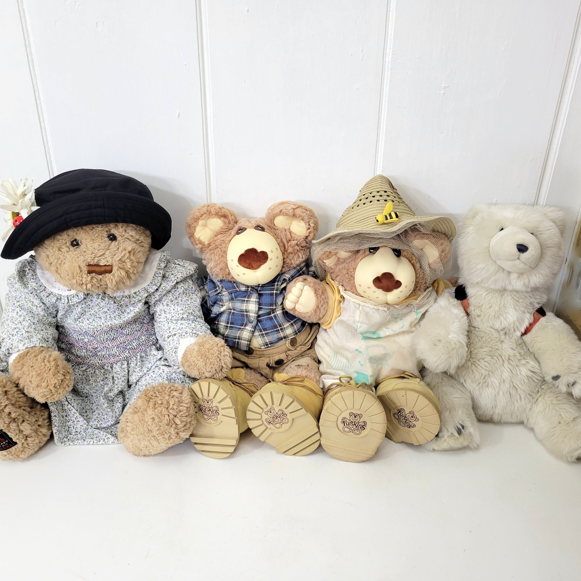 Teddy Bear Collection #1505 | Auctionninja.com