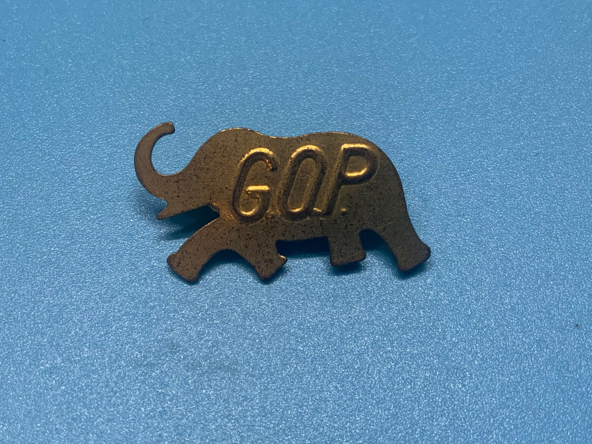 Vintage G.O.P. Elephant Republican Pin #9128 | Auctionninja.com