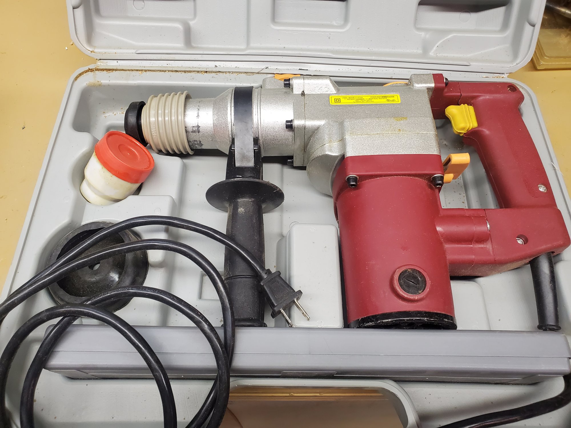 Chicago Electric Corded 1 Inch Rotary Hammer In Case With Drill Bits ...
