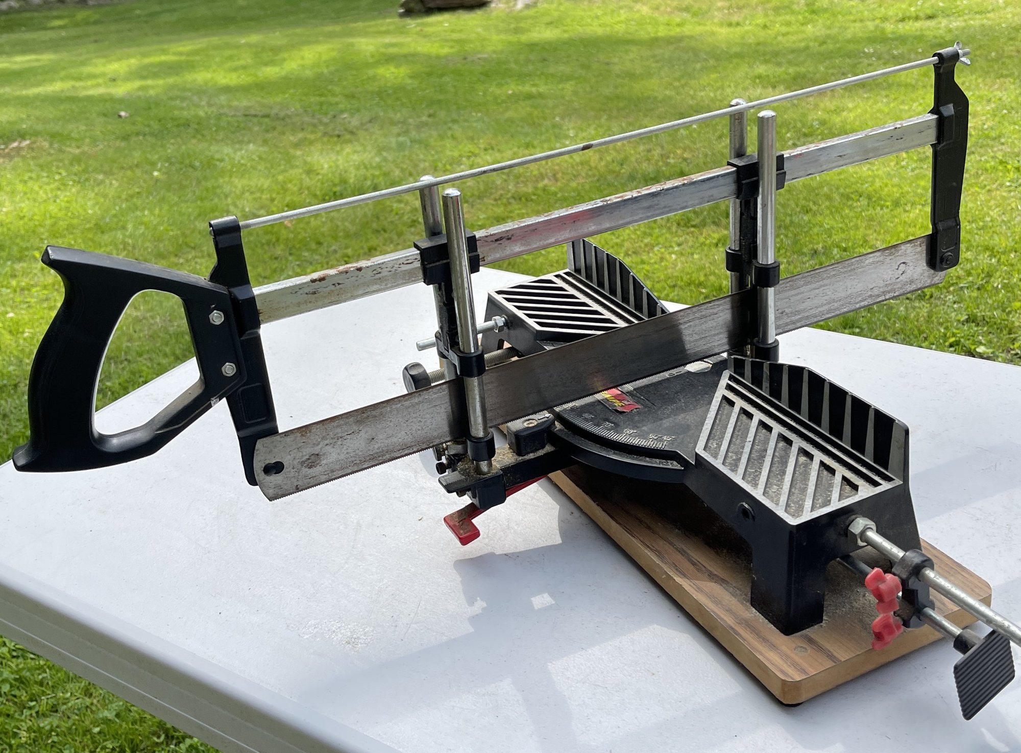 Hempe Full Range Compound Miter Box Saw #40715495 | Auctionninja.com