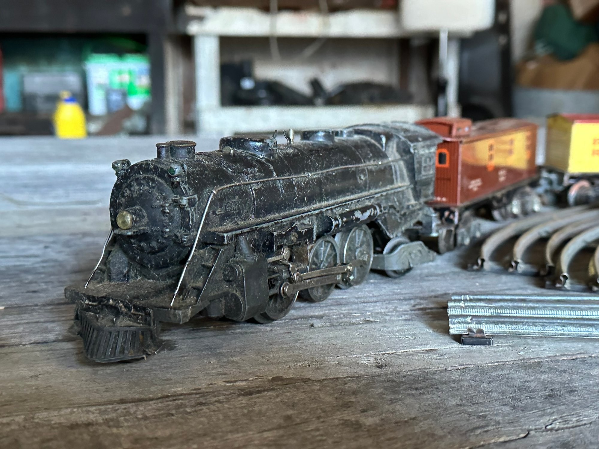 A Vintage Pre-War Metal Lionel Train Set, Tracks And Transformer Intact ...