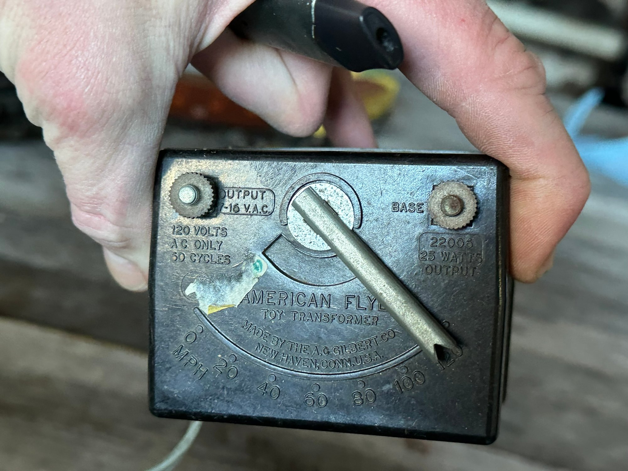 A Vintage Pre-War Metal Lionel Train Set, Tracks And Transformer Intact ...