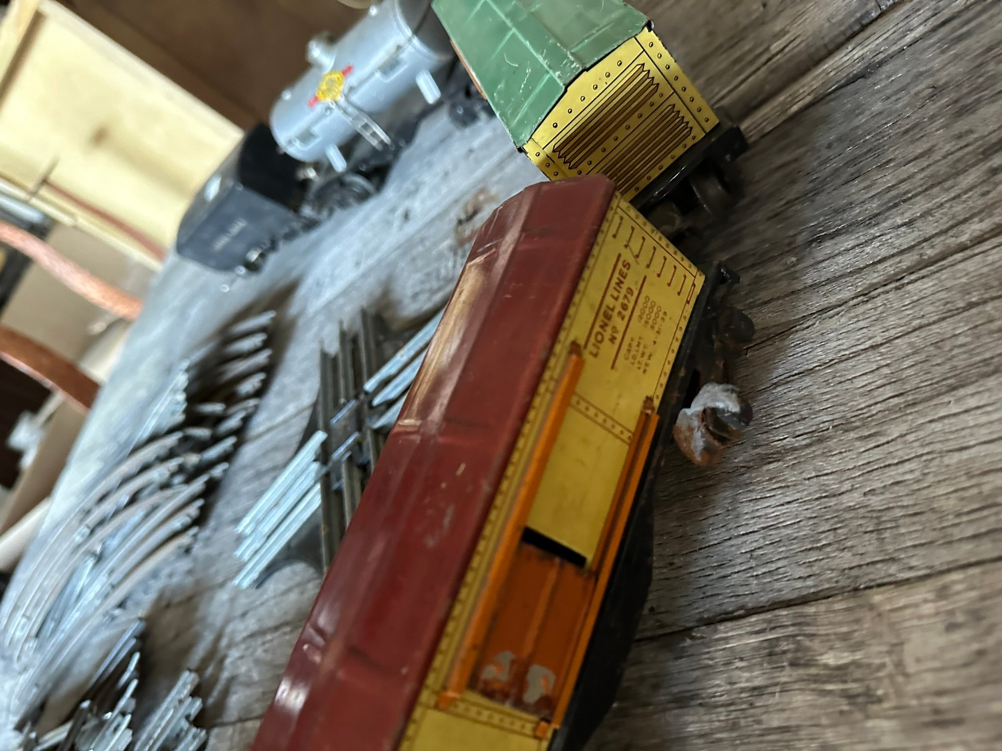 A Vintage Pre-War Metal Lionel Train Set, Tracks And Transformer Intact ...