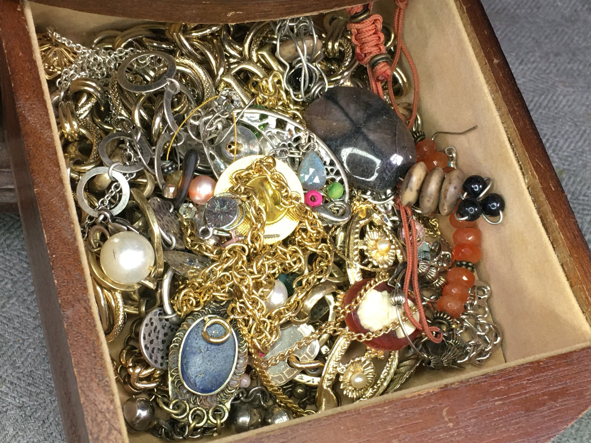 Grandmas Estate Jewelry Box - 100s Of Items - Unorganized - Would Take ...