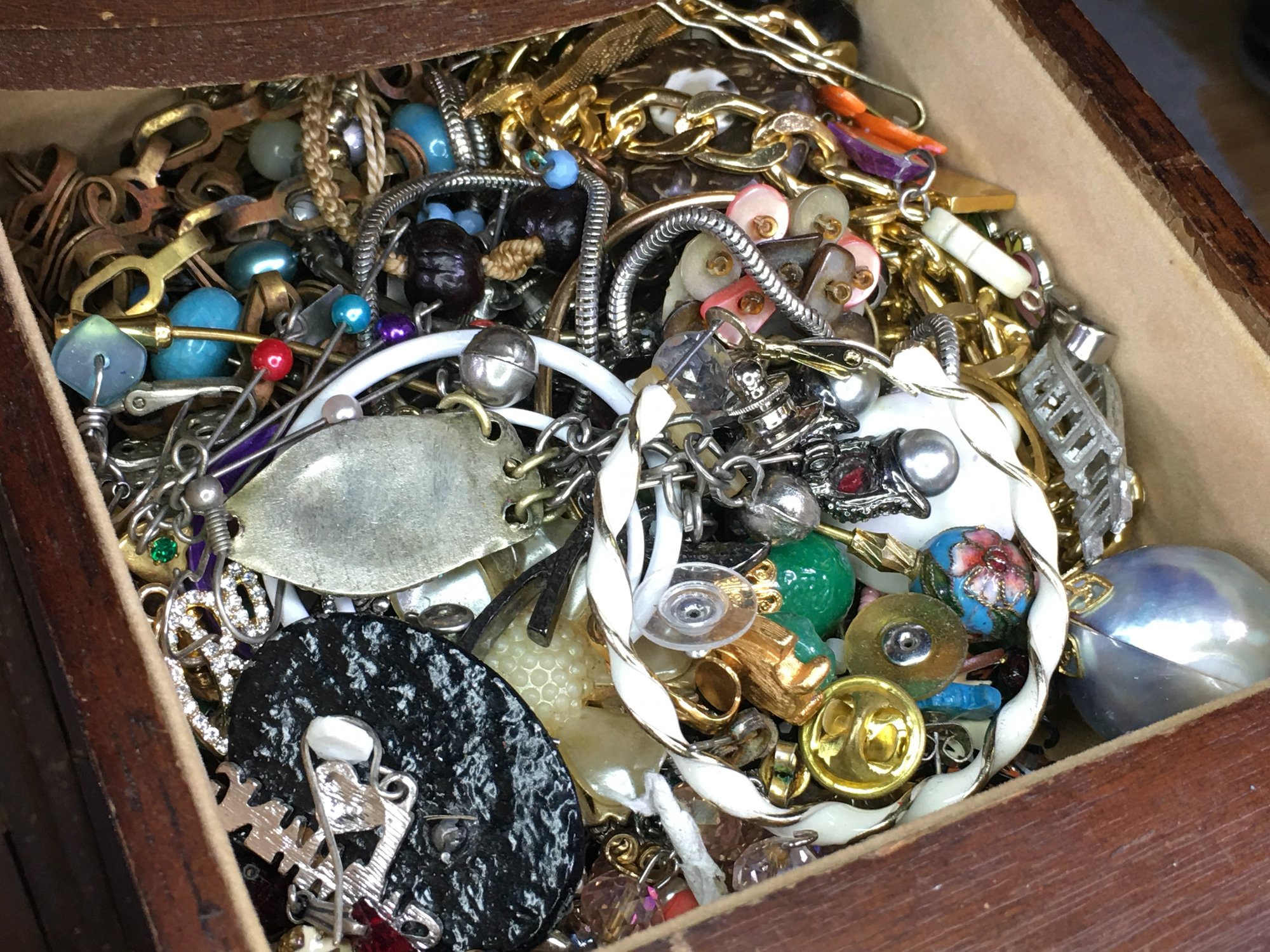 Grandmas Estate Jewelry Box - 100s Of Items - Unorganized - Would Take ...