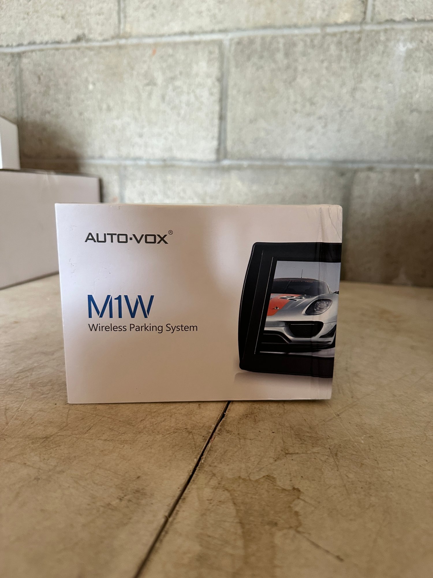Auto Vox M1W Wireless Parking System #1564040 | Auctionninja.com