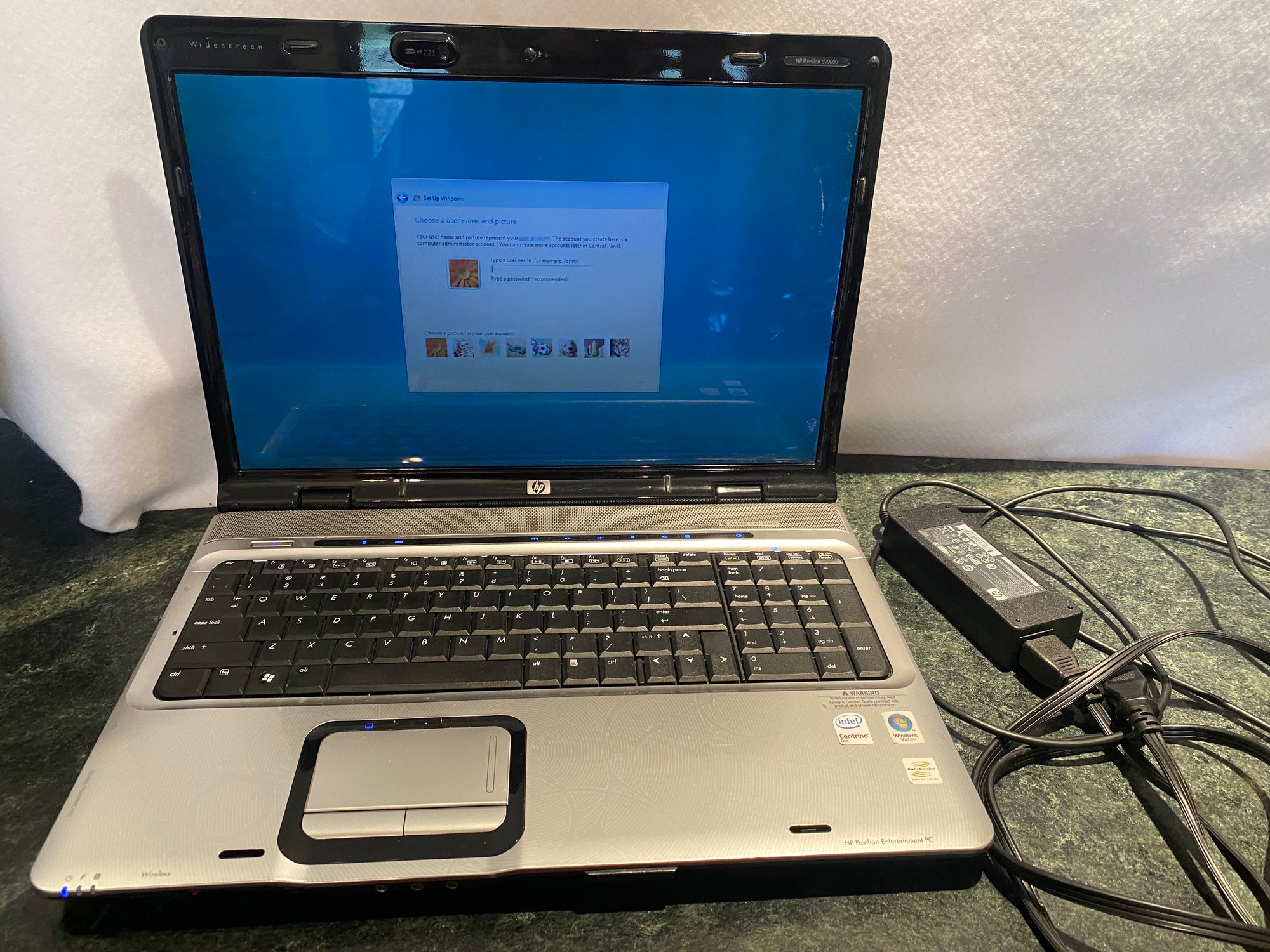 HP Pavilion DV9000 Laptop #1820412 | Auctionninja.com
