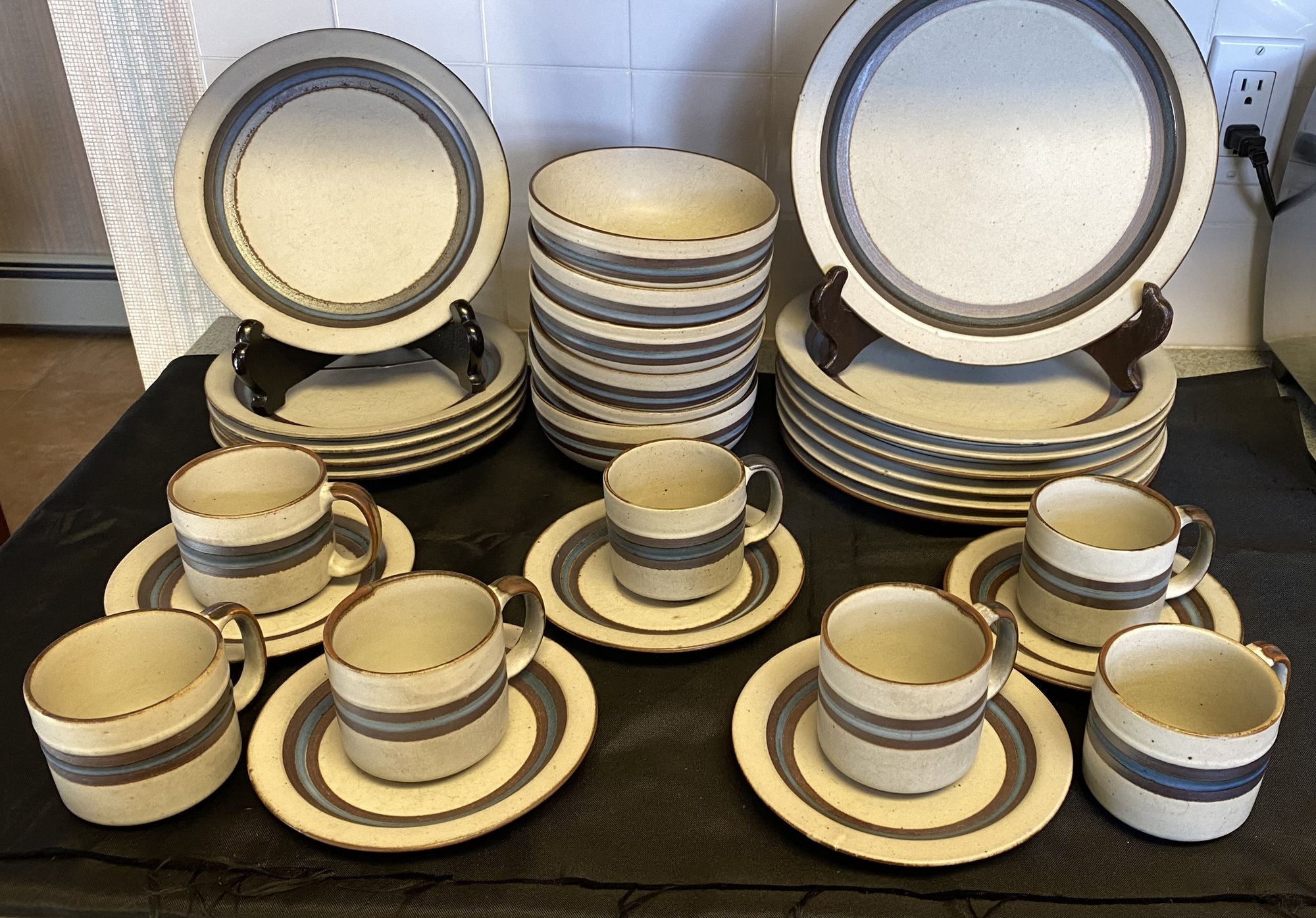 A Beautiful Lot Of 30 Pieces Otagiri "Horizon" Stoneware Made In Japan ...