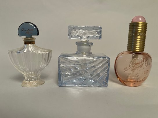 Collection Of Seven Perfume Bottles #5763 | Auctionninja.com