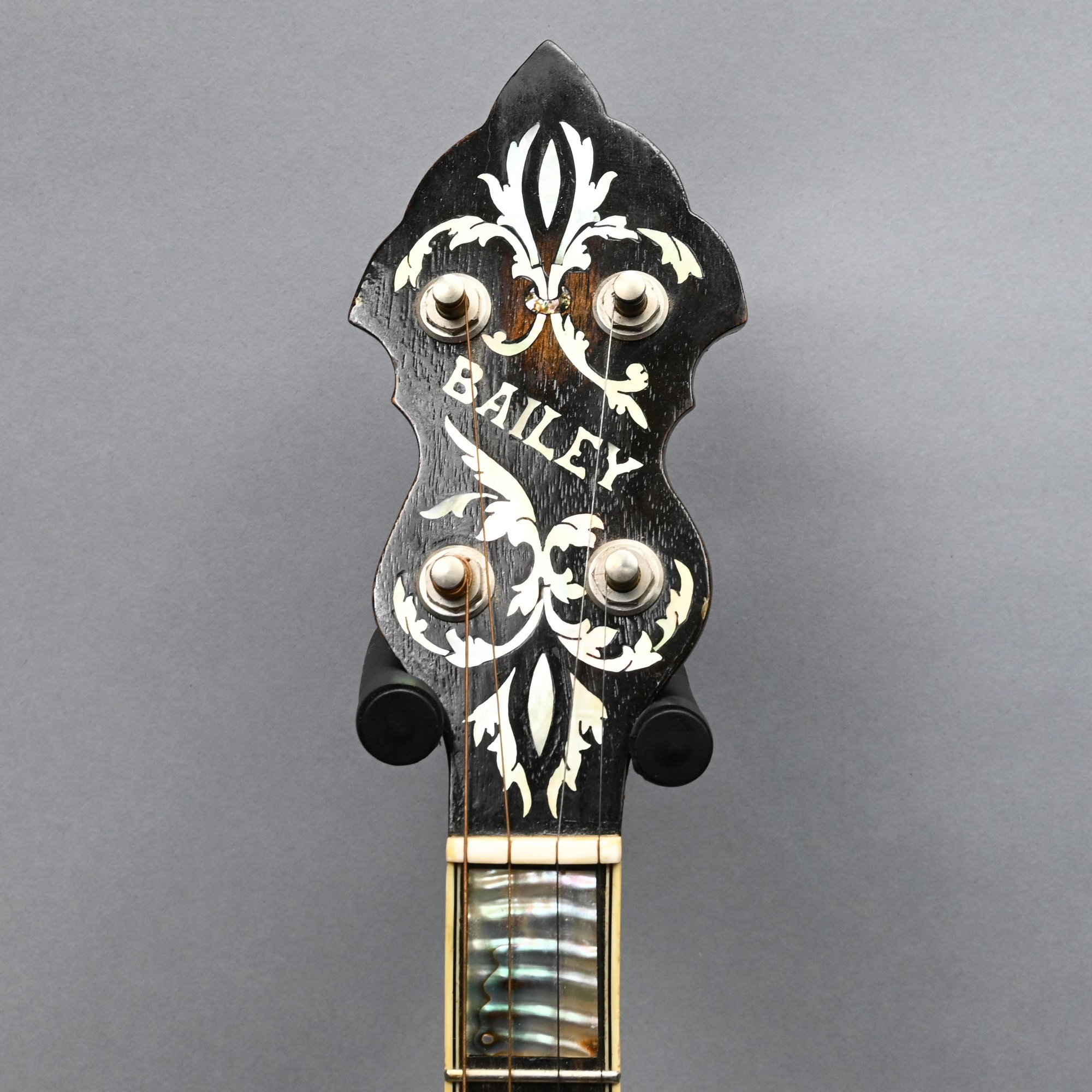 Bailey Mahogany &Maple Four-String Resonator Banjo #3356 | Auctionninja.com