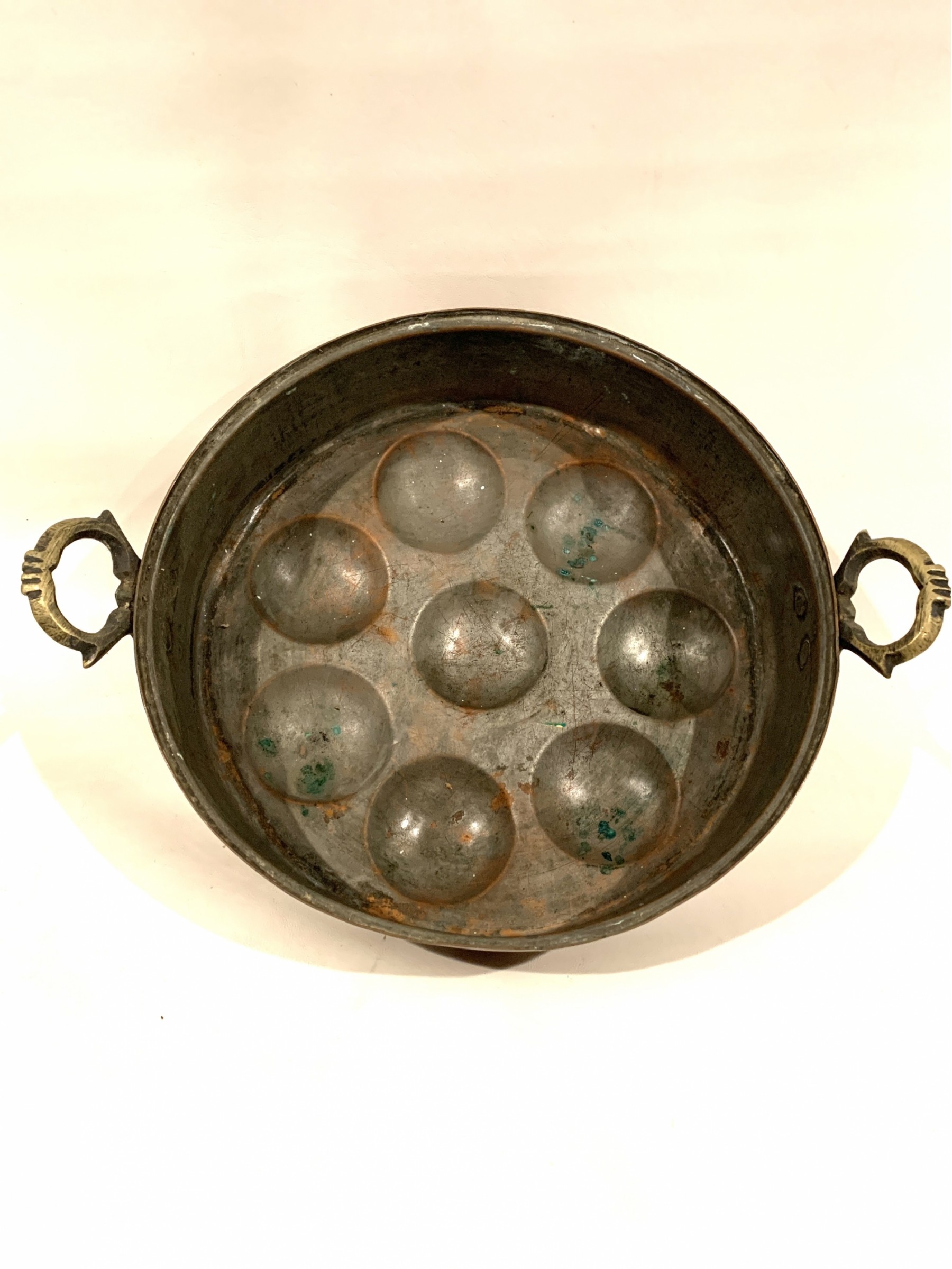 Antique French Copper Egg Poaching Pan #2412 | Auctionninja.com