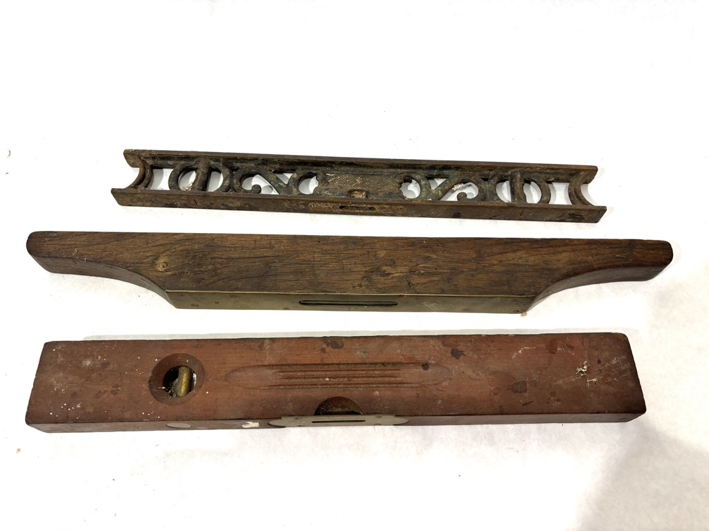 Three Vintage Levels #1256 | Auctionninja.com