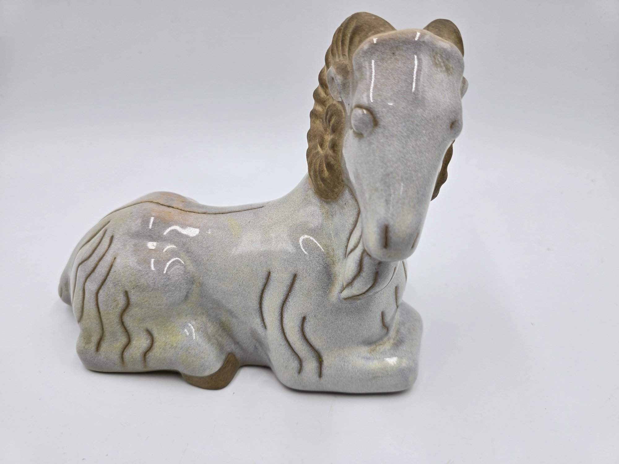 Item 34 Daniel Rhodes - Glidden Pottery Size: 8.25x4x6.75" Tall #6540 ...