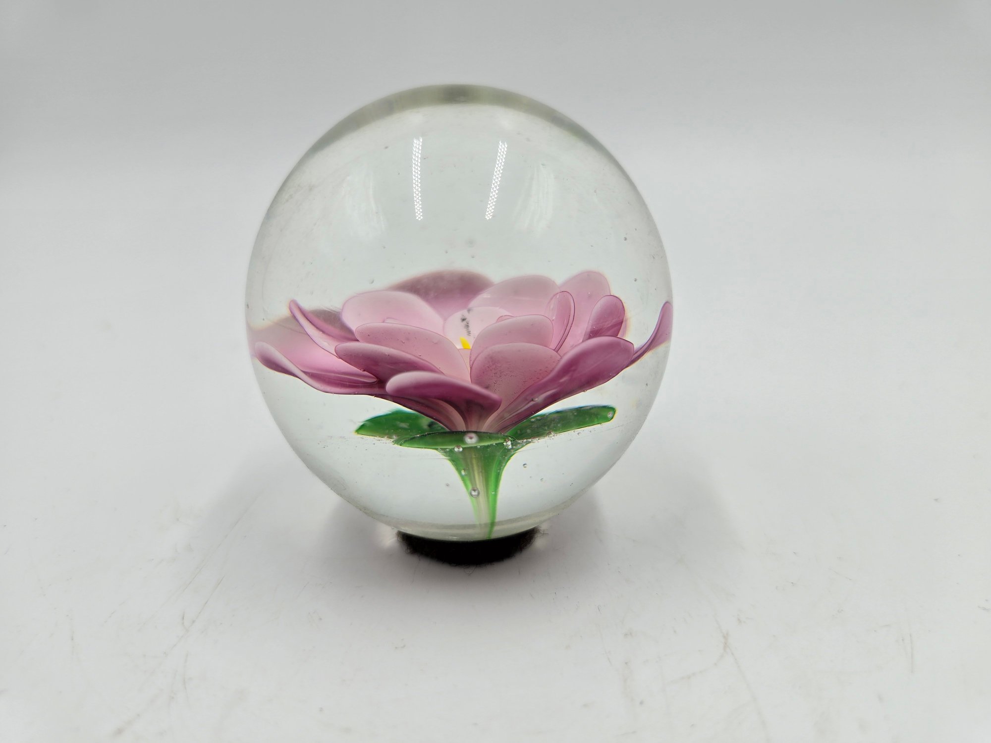 Item 124 Vintage Art Glass PAPERWEIGHT Pink Flower/Green Leaf 2.75x2.5 ...