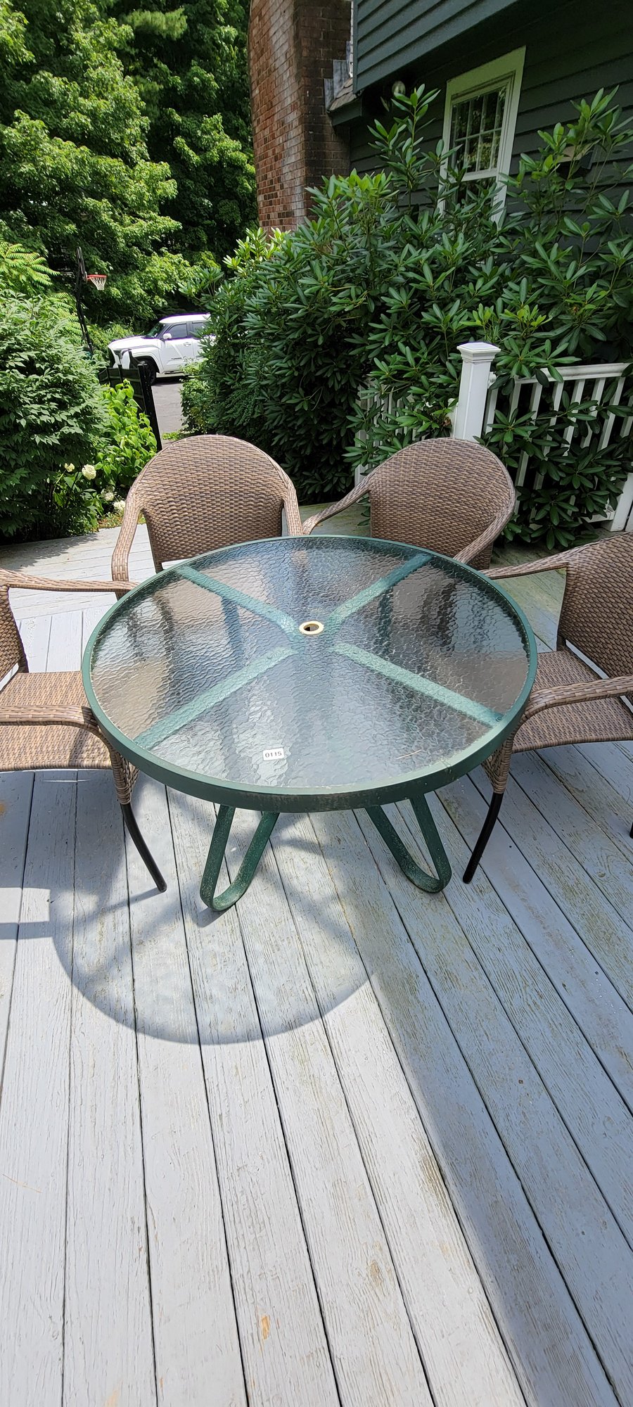 115 - PATIO SET #20619 | Auctionninja.com