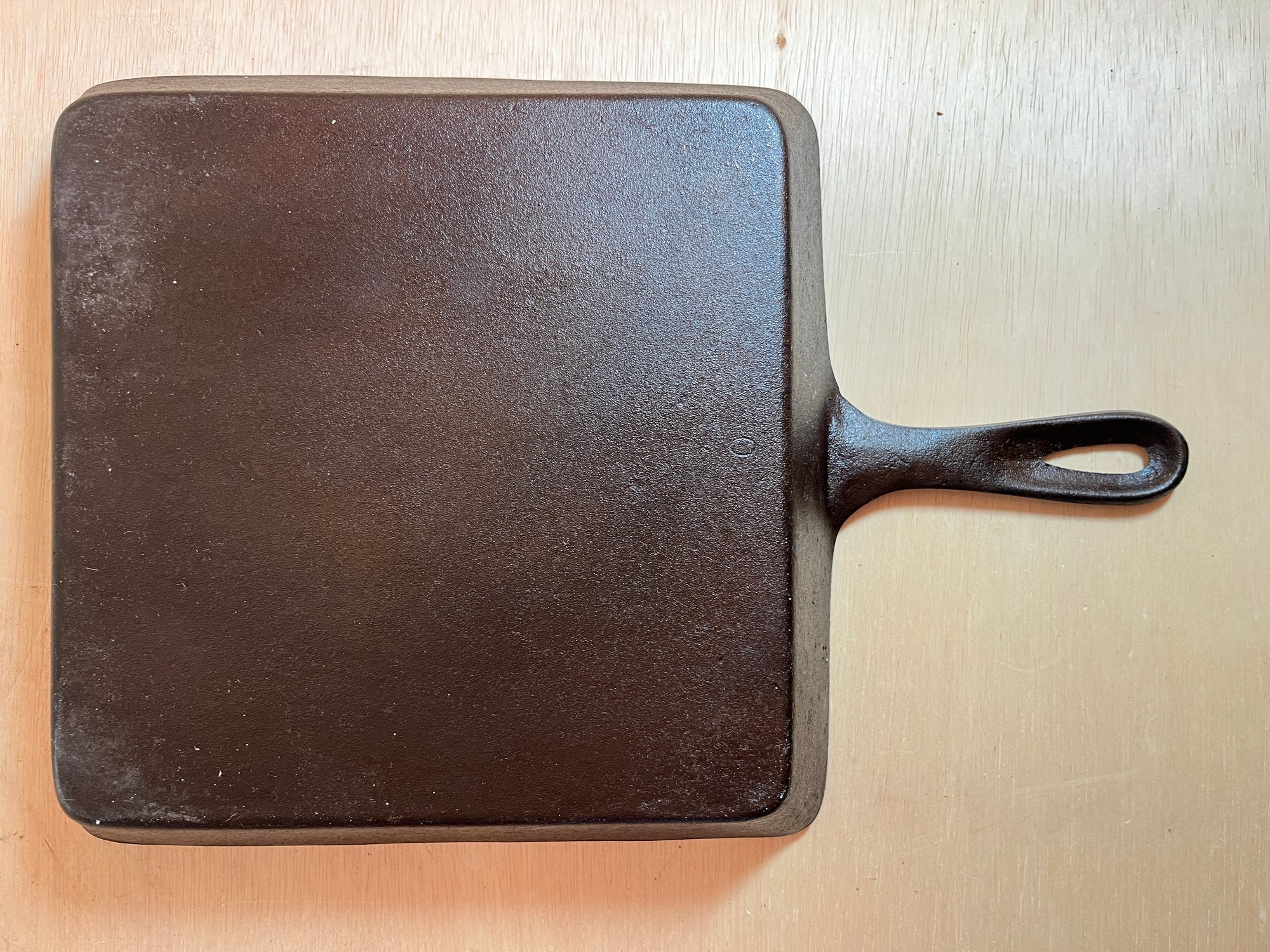 Square Cast Iron Skillet #172703 | Auctionninja.com