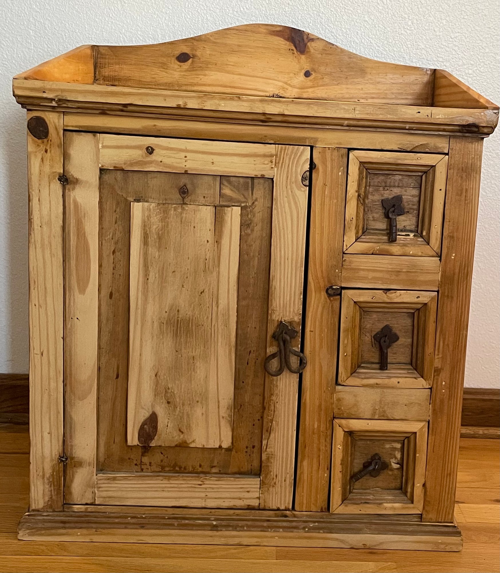 Small Rustic Cabinet W Door/ 3 Drawers #181003 | Auctionninja.com