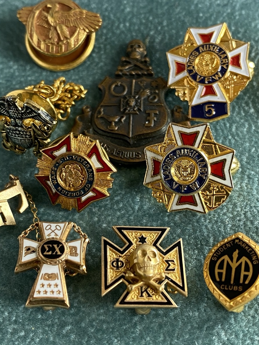 Ten Fraternity Pins Including "Skull & Bones" Style 1950s Fraternity ...