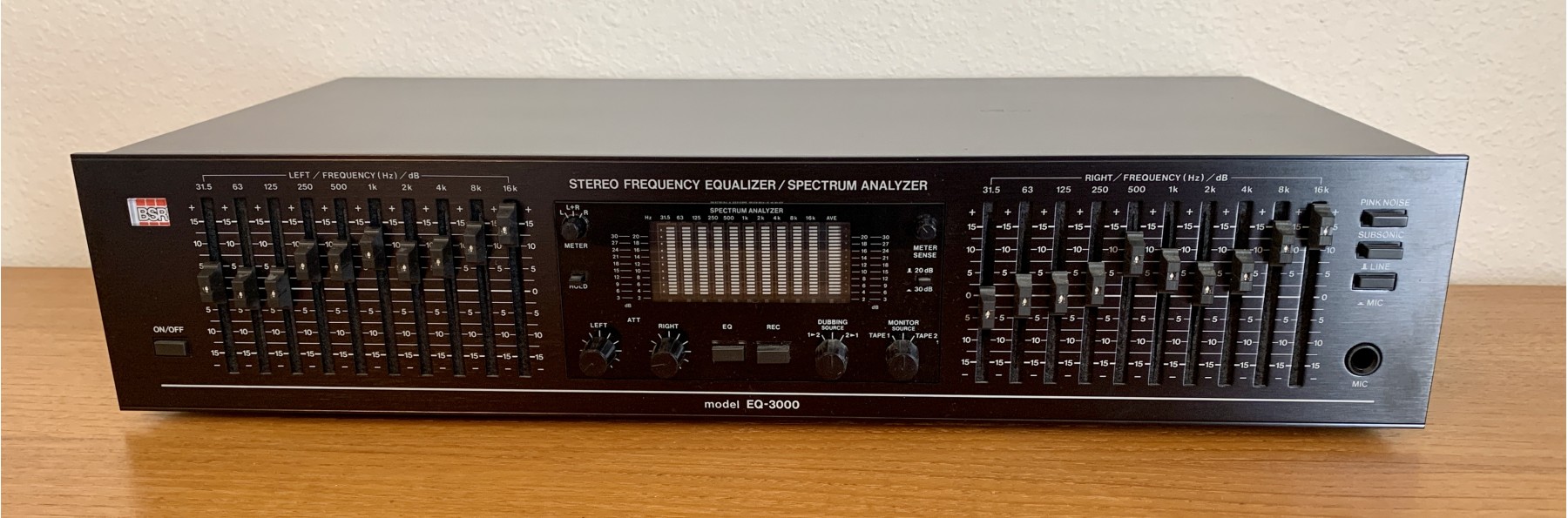 BSR Stereo Frequency Equalizer/Spectrum Analyzer #6759 | Auctionninja.com
