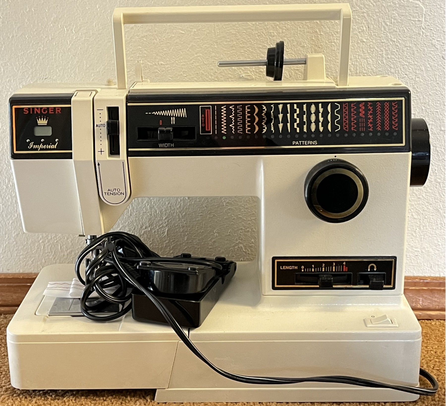 Singer Imperial Sewing Machine Model 7043 W/ Case & Instruction Booklet ...