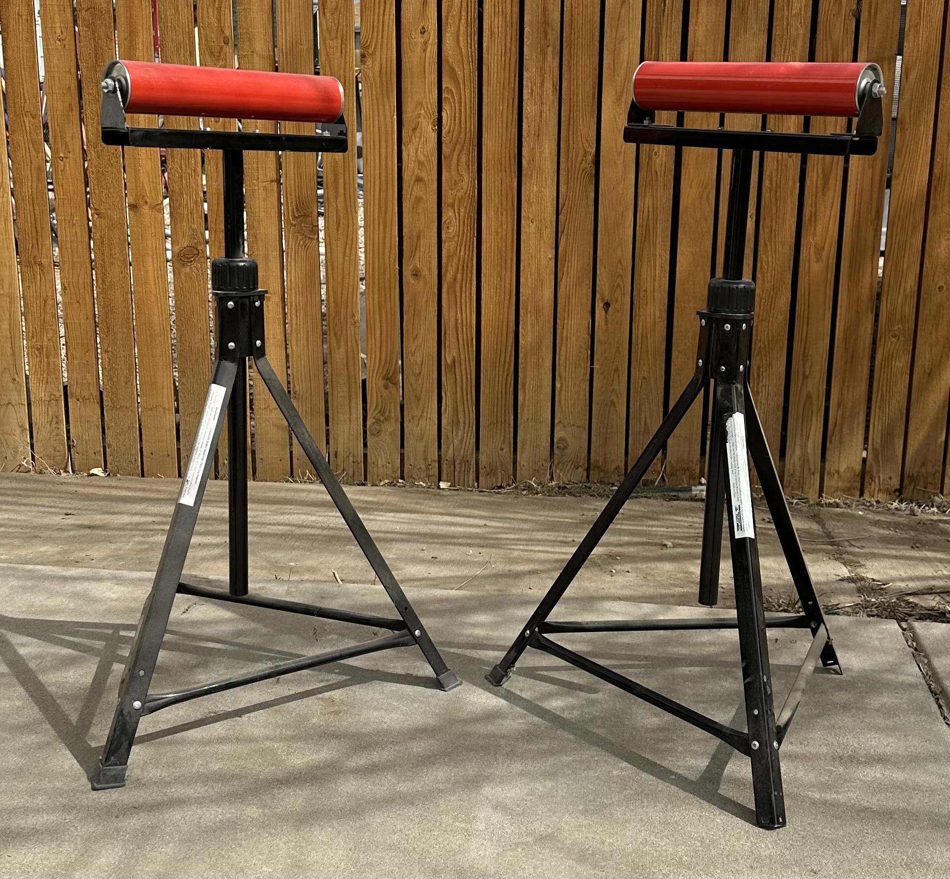 Set Of 2 Harbor Freight Tools Adjustable Roller Stands #124146 ...