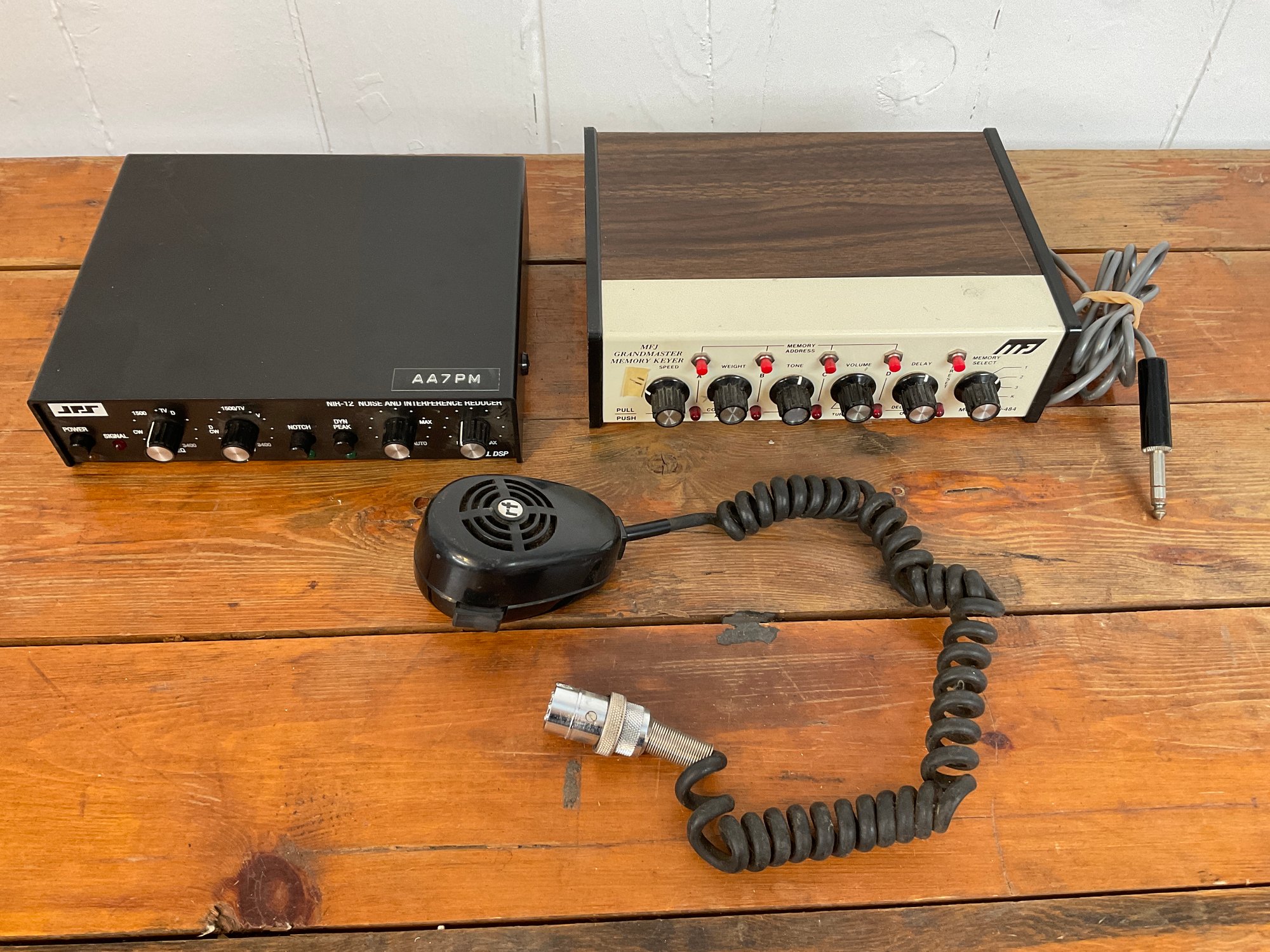 61 MFJ Grandmaster Memory Keyer Model MFK-484, JPS NK-12 Noise ...