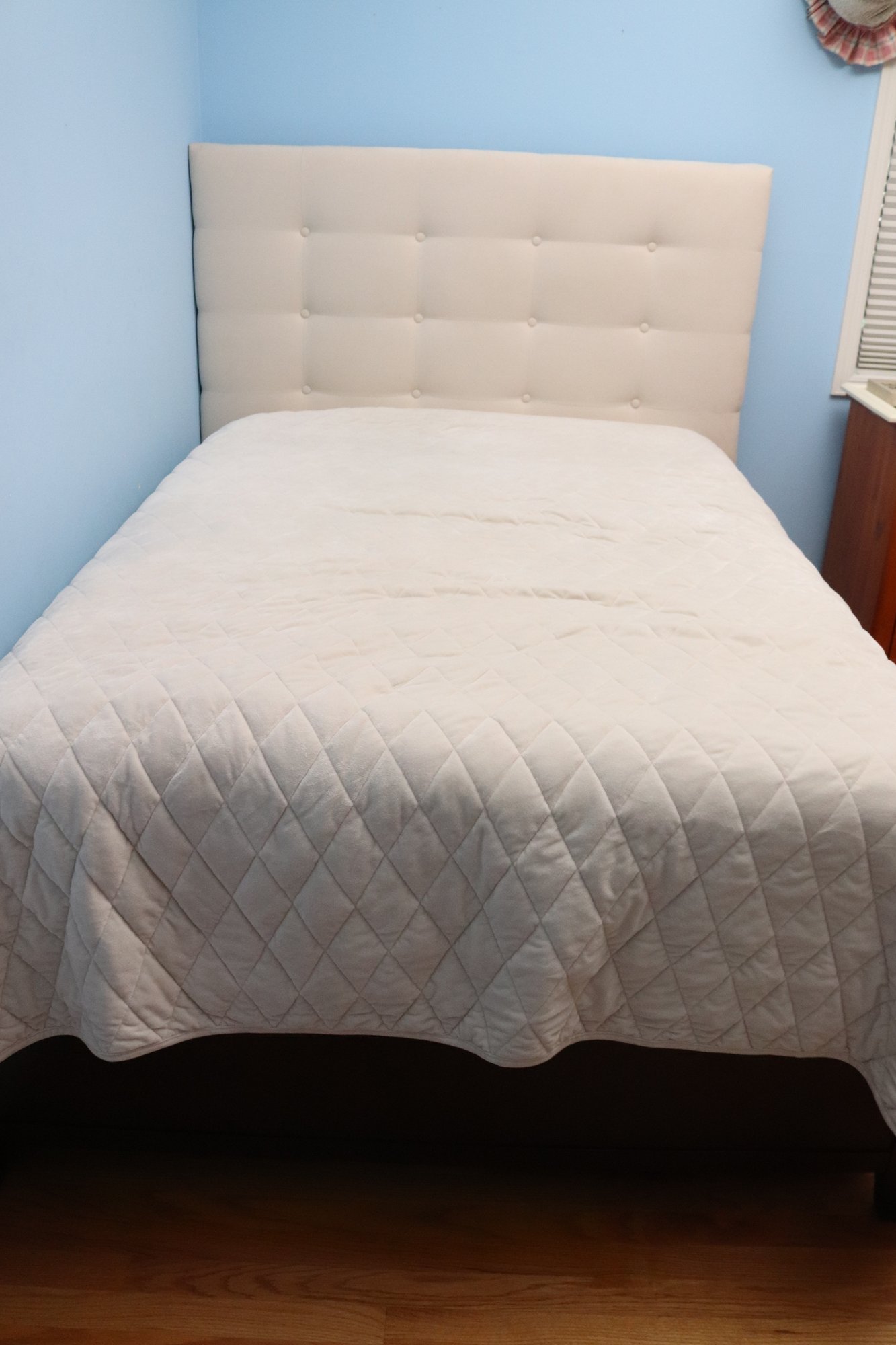 Tufted Faux Suede Headboard With Dark Wood Storage Bed. #48102 ...