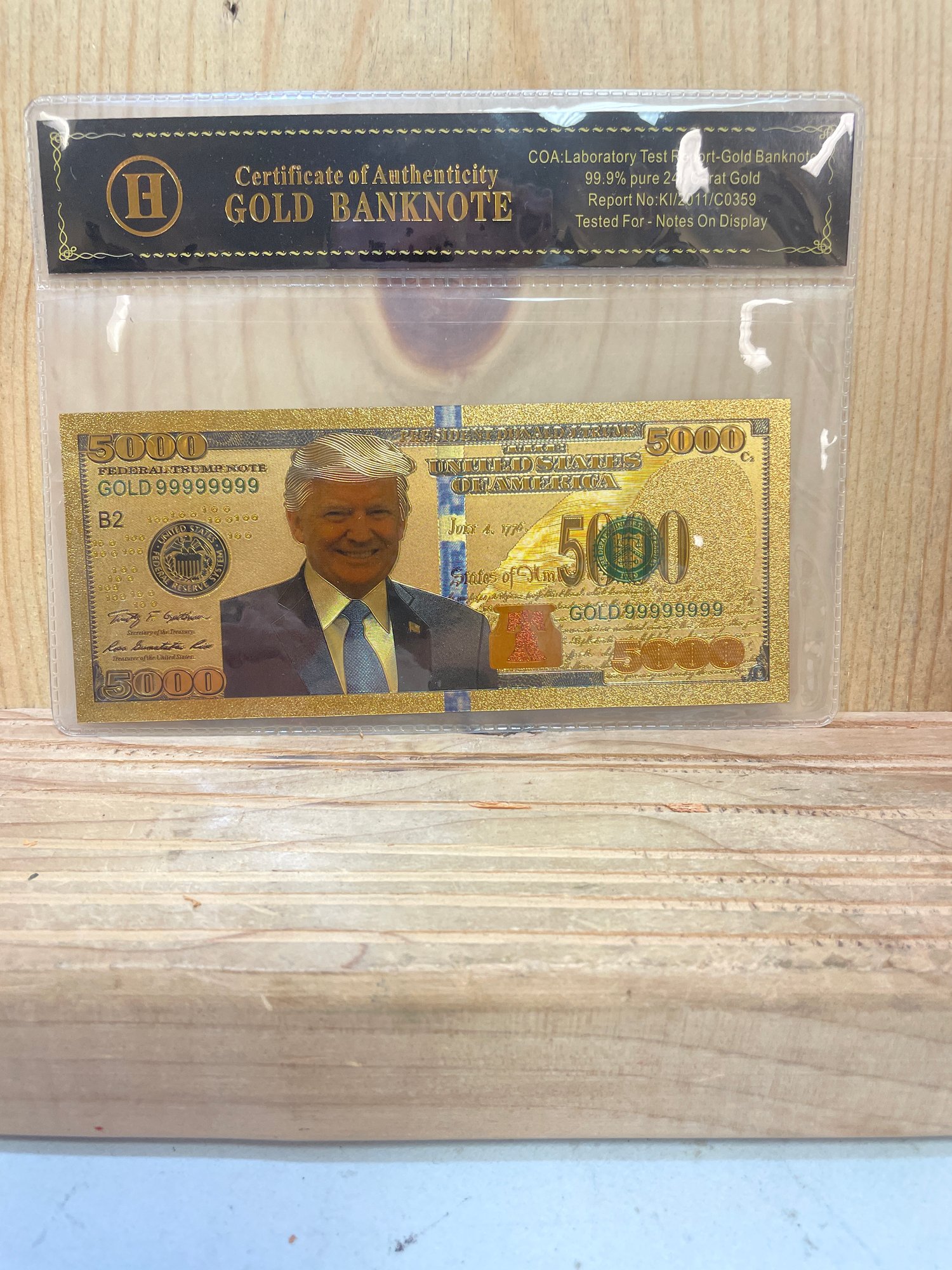 Trump Gold Banknote #1218 | Auctionninja.com