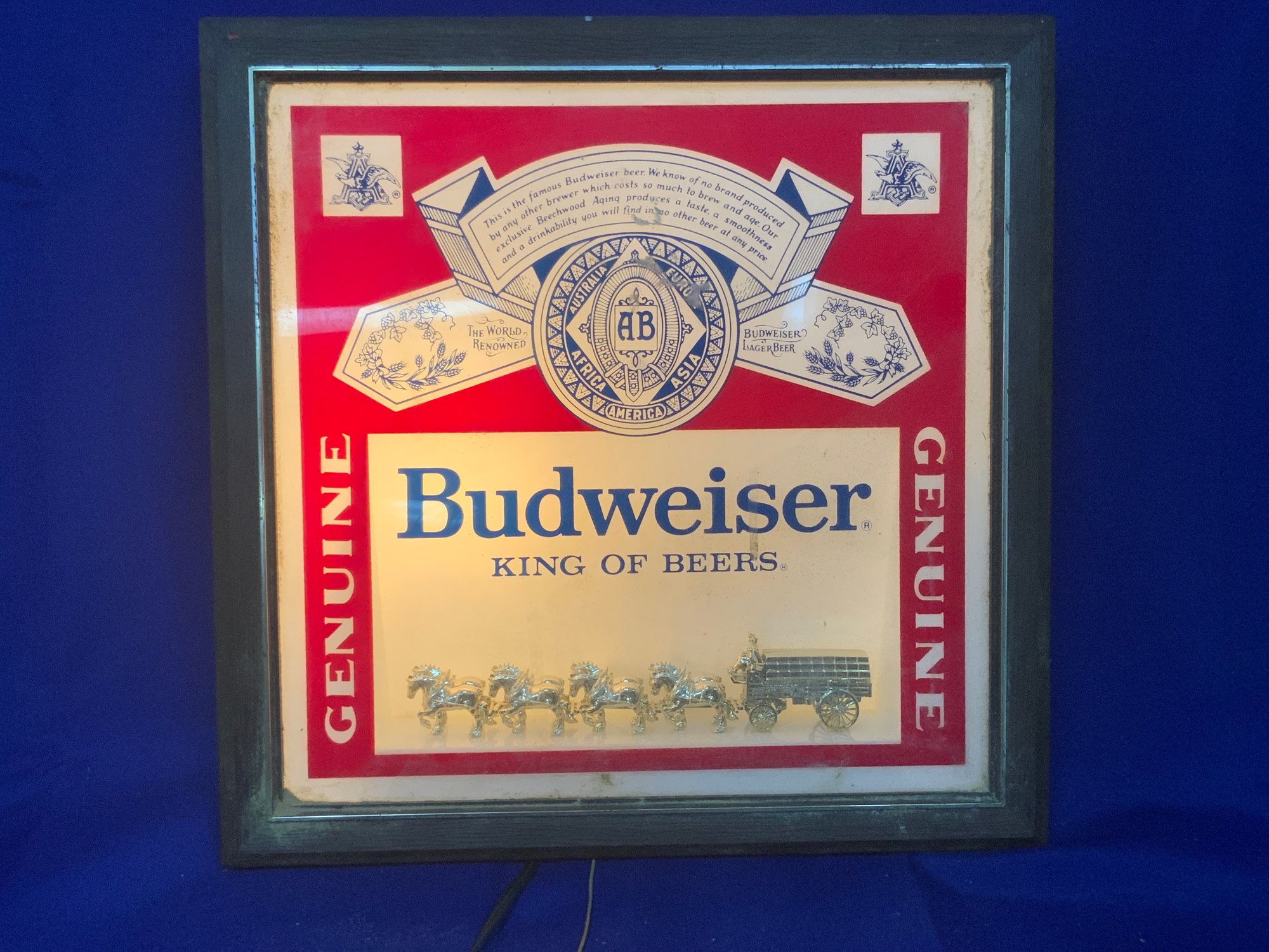 Vintage Budweiser Deluxe Label Light Up Sign With Three Dimensional ...