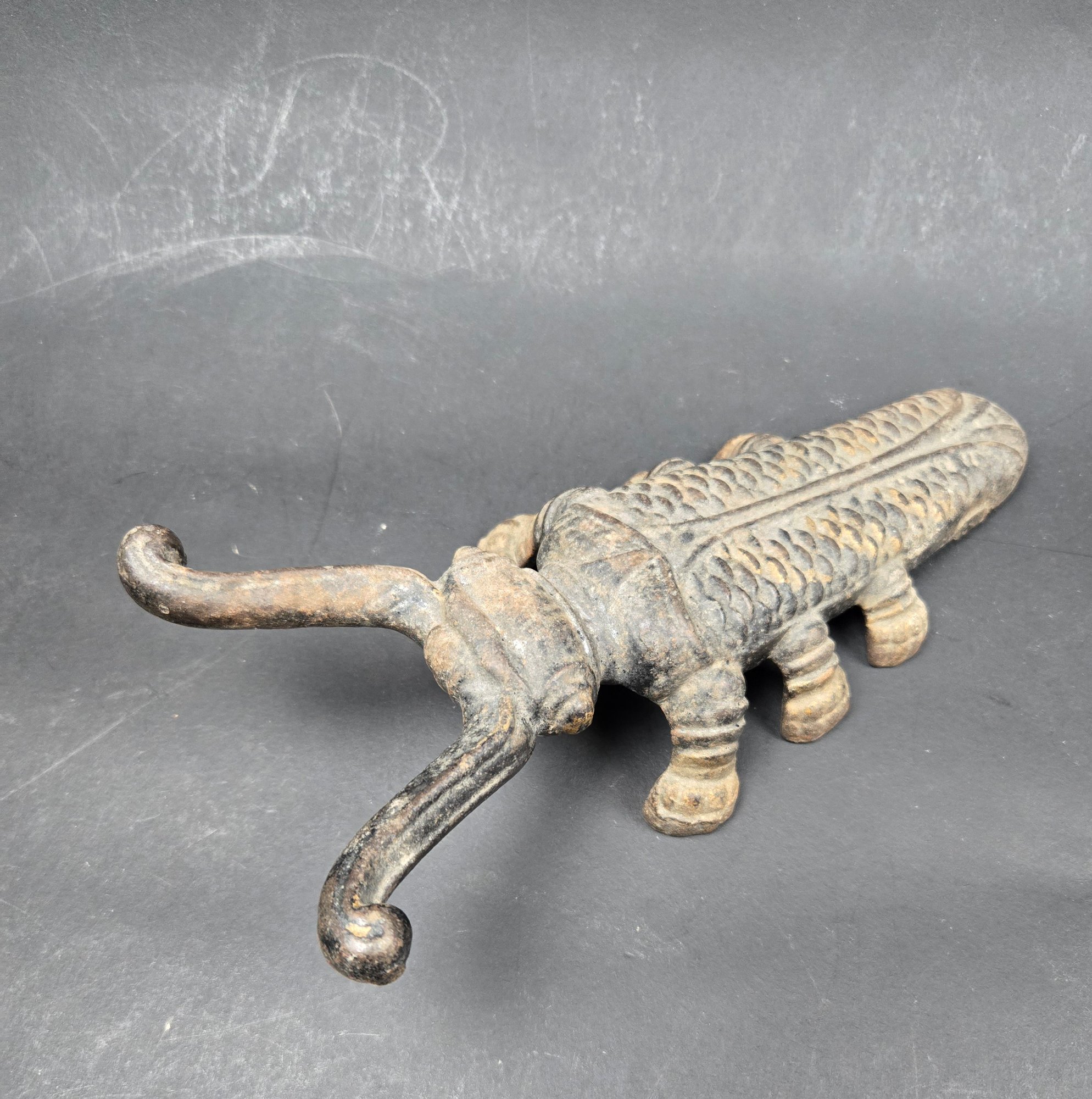 VINTAGE Iron BEETLE SCARAB BOOT JACK SHOE PULL DOORSTOP BUG DECOR 10 In ...