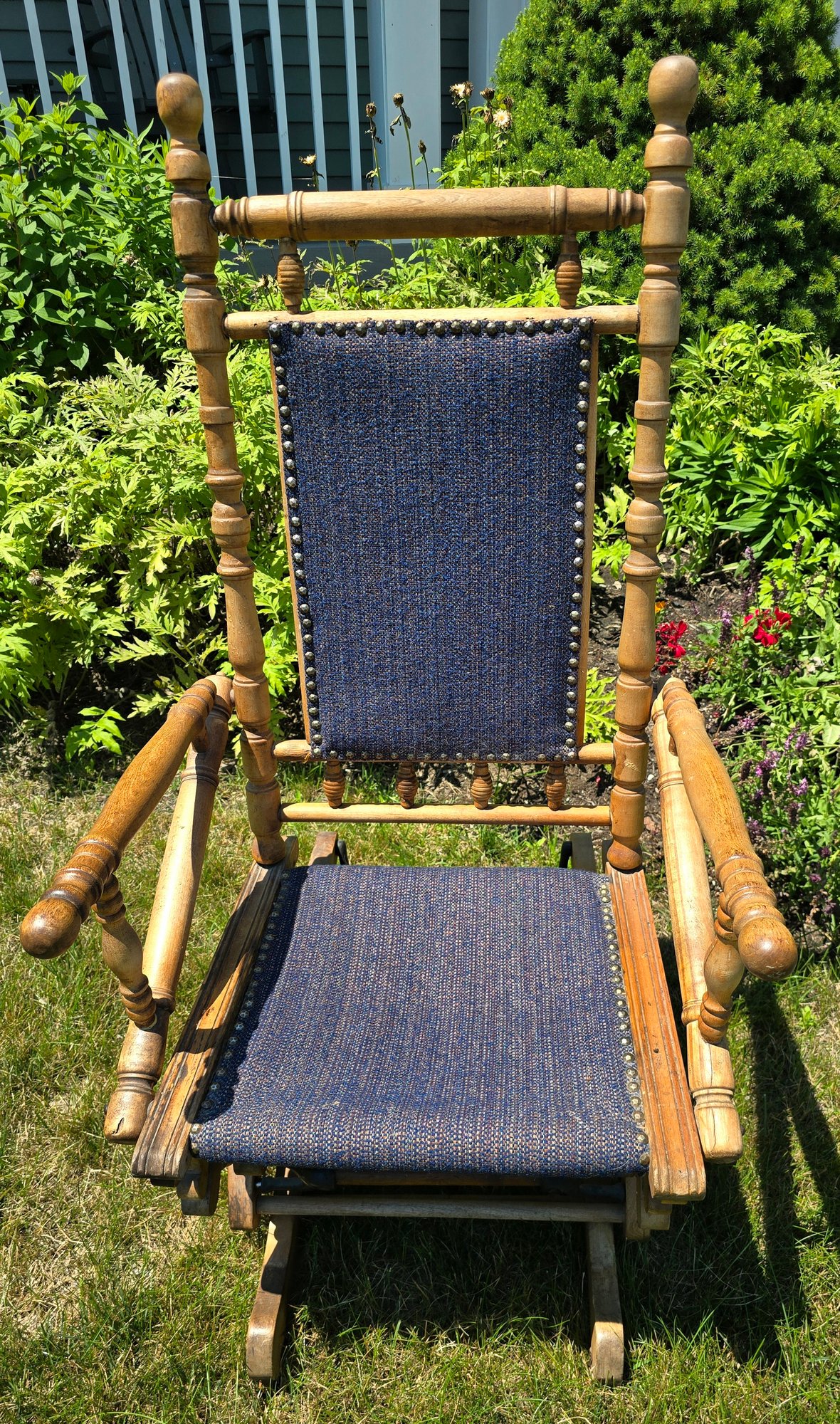 Antique Spool Rocker Glider #4032 | Auctionninja.com