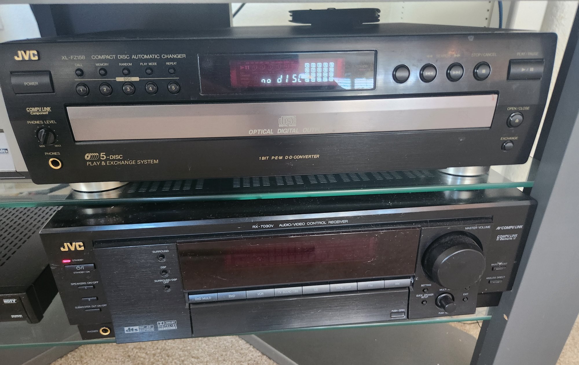 JVC CD Player Changer, Receiver, & Samsung VHS DVD Player VCR, Jamo ...