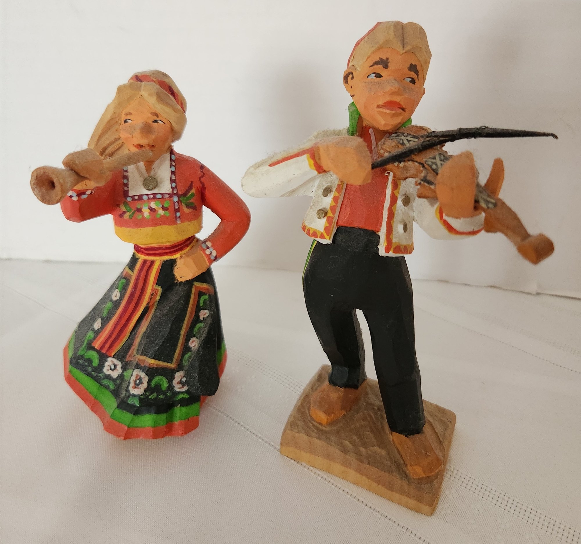 Norwegian Hand Carved Wooden Figures, Fiddle, Bunad, Home Decor #9644 ...