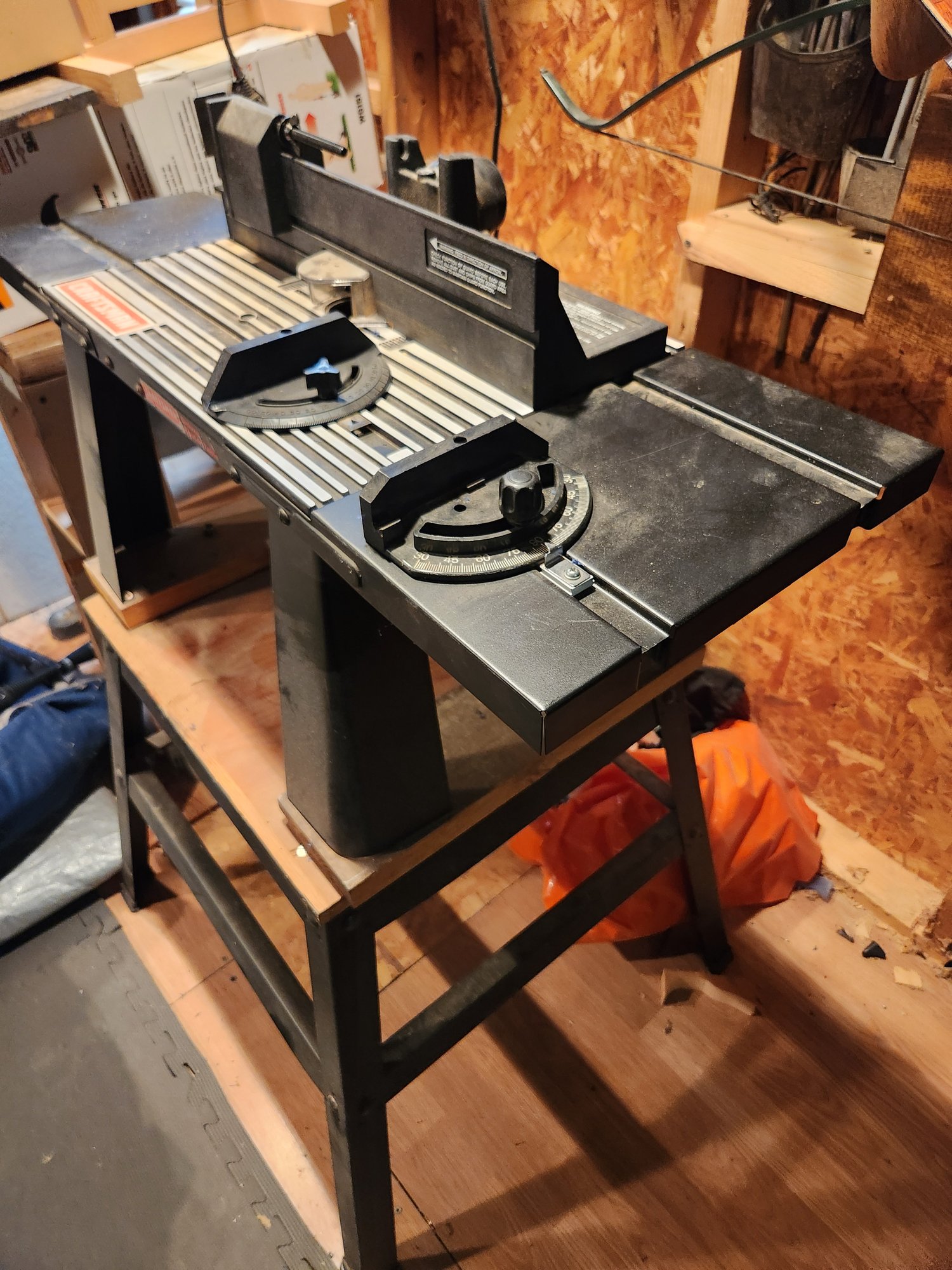 Craftsman Deluxe Router Table, Stool/stand Included - Power Tools ...