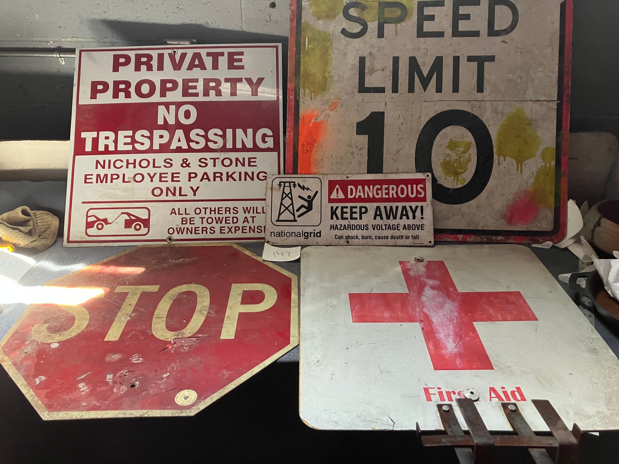 #147 Lot Of Assorted Road Signs Oincl STOP Sign, Private Property, Keep ...