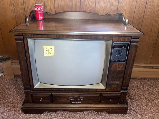 RCA ColorTrak Vintage Console Television #19442 | Auctionninja.com