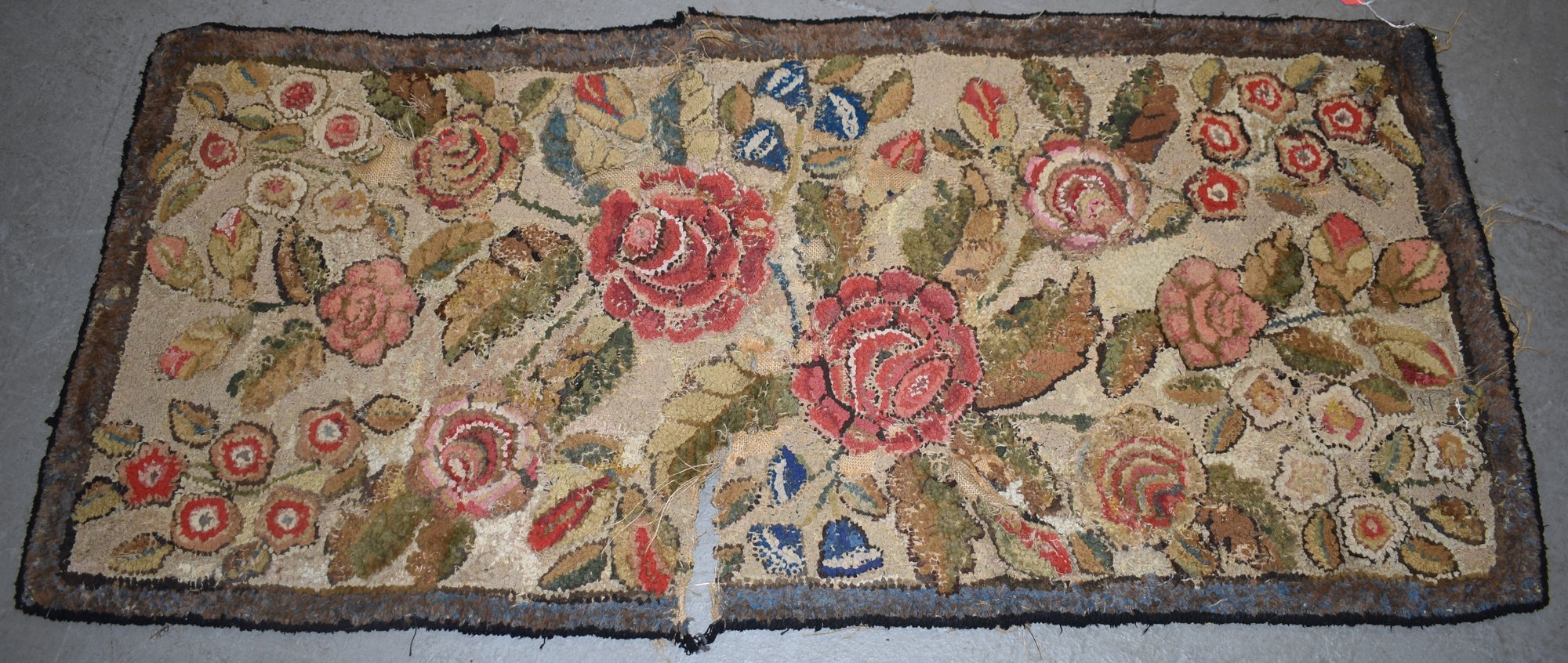 (2) VINTAGE HOOKED RUGS #5632 | Auctionninja.com