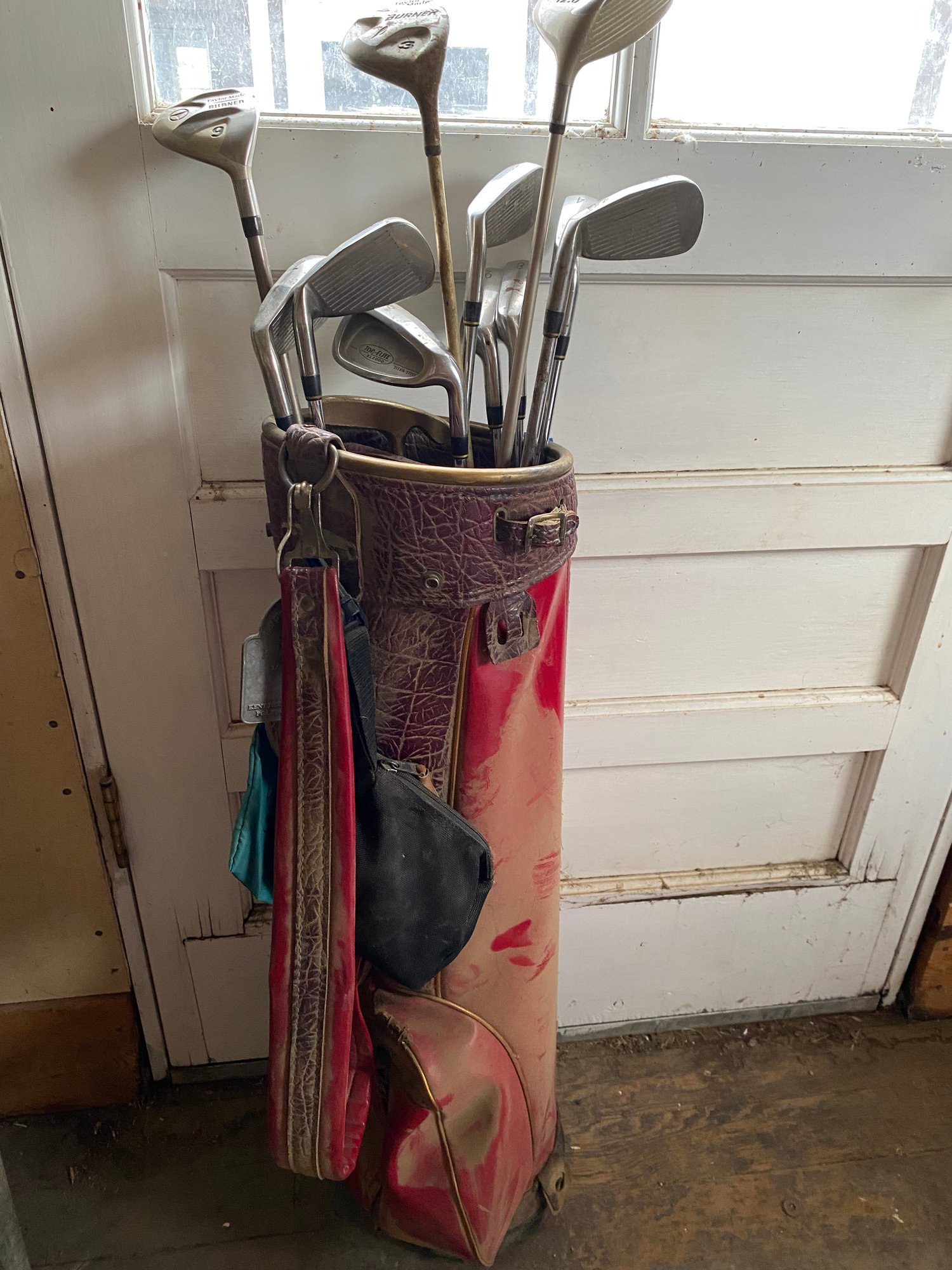 Cool Vintage Red Golf Bag With Full Set Of Clubs, Top-Flite XL Irons ...