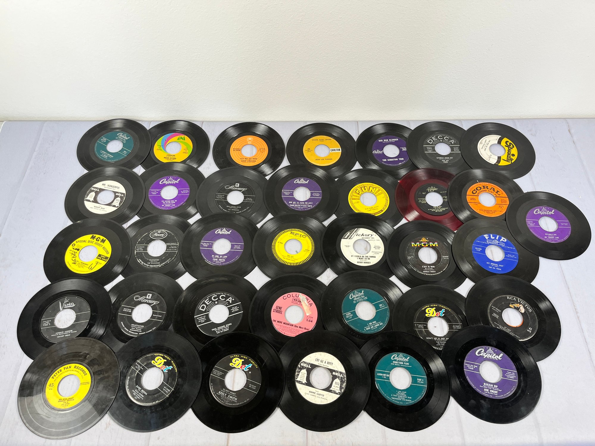 Huge Lot Of Vinyl Records/LPs With Miscellaneous Songs And Artists- 45s ...