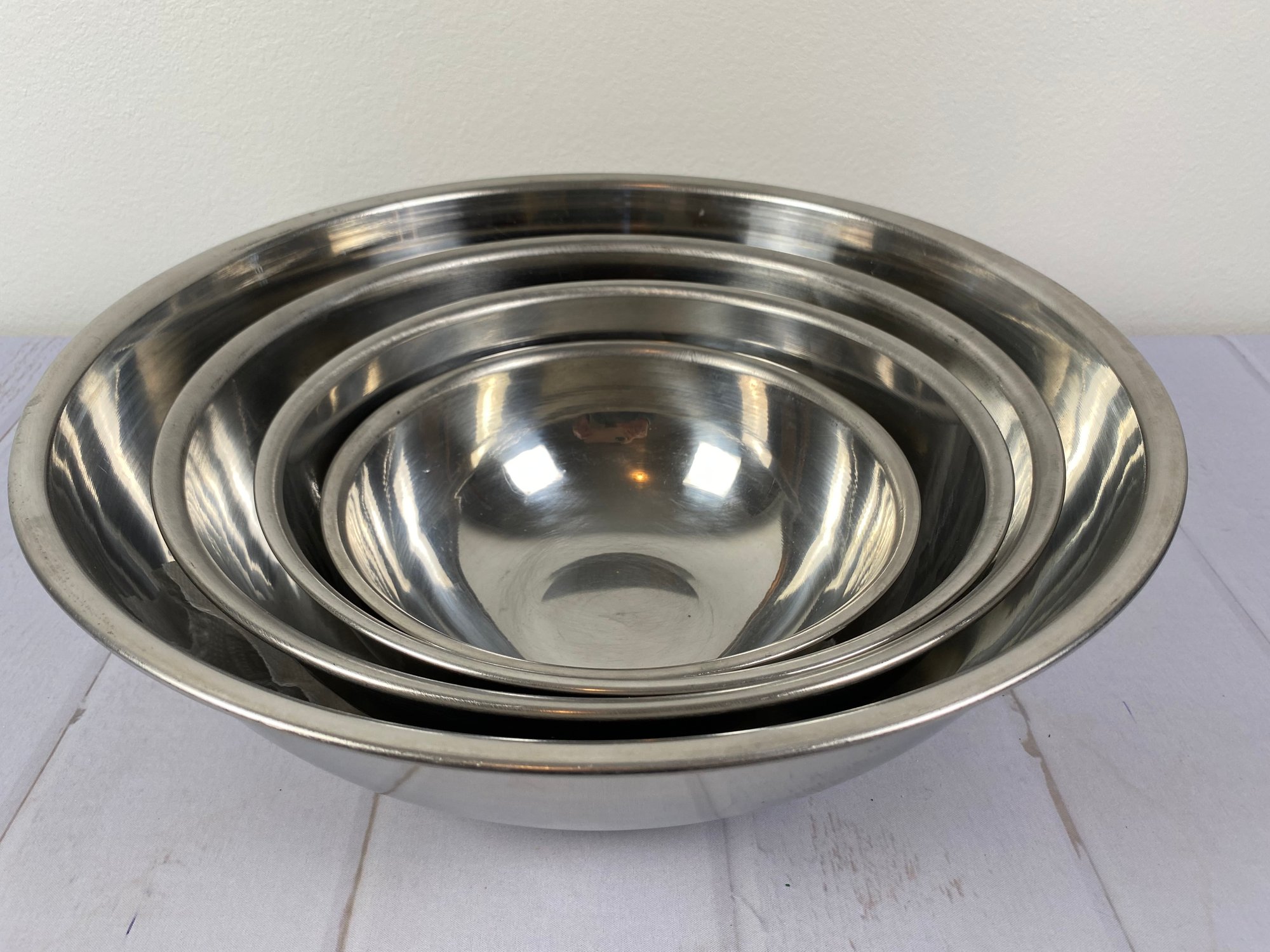 Nice Set Of 4 Large Stainless Steel Nesting Mixing Bowls #5336 ...
