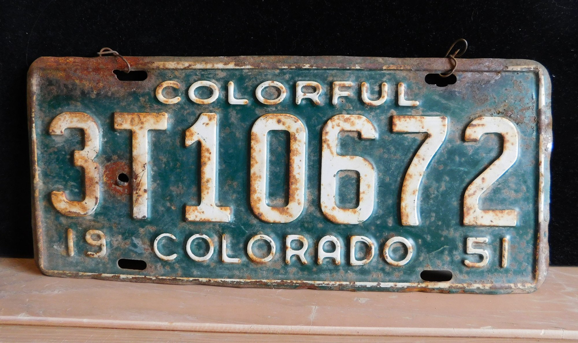 1951 Colorado License Plate #2701 | Auctionninja.com