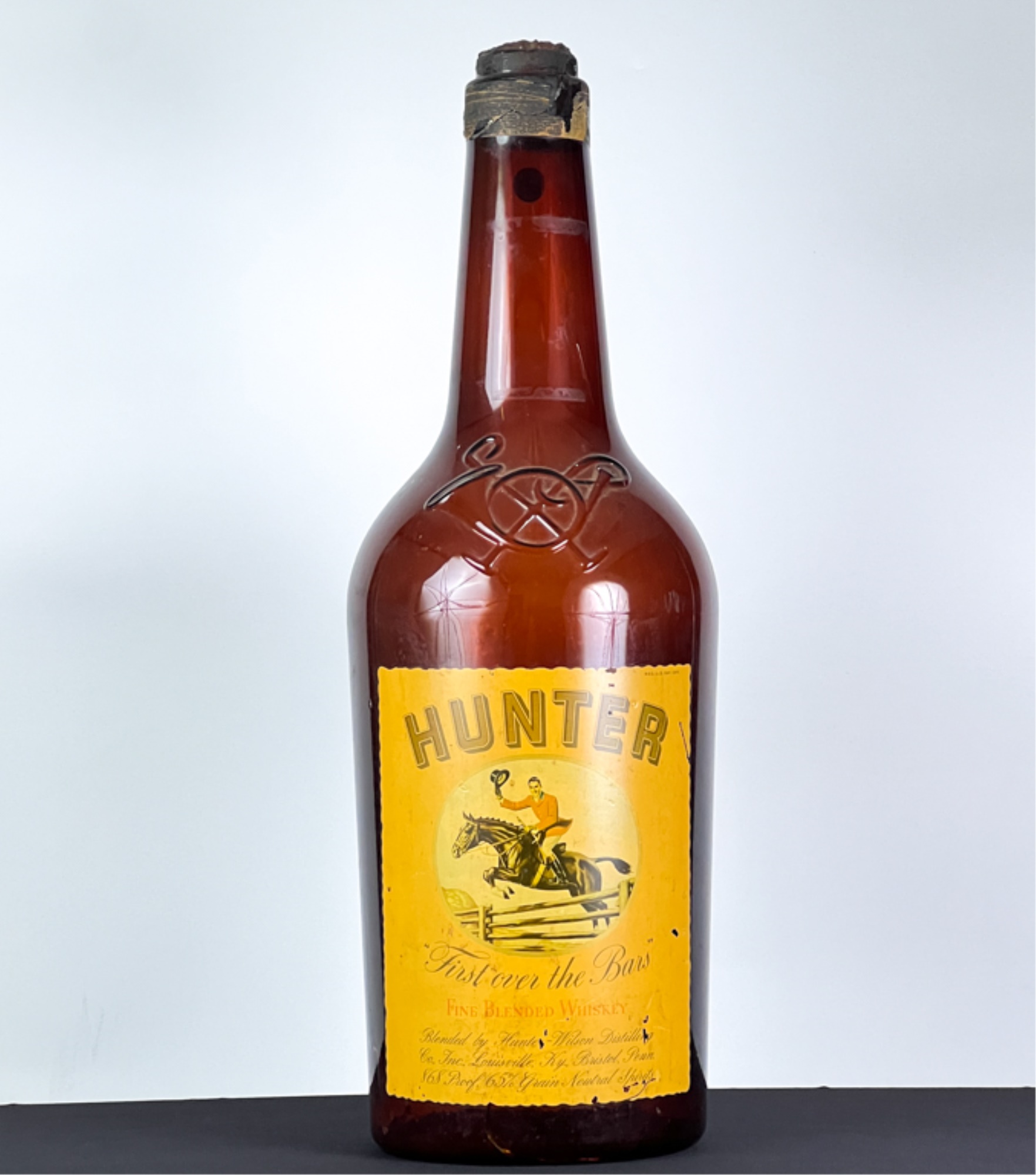 (2) GALLON HUNTER "FIRST OVER BARS" WHISKEY BOTTLE #37041 ...