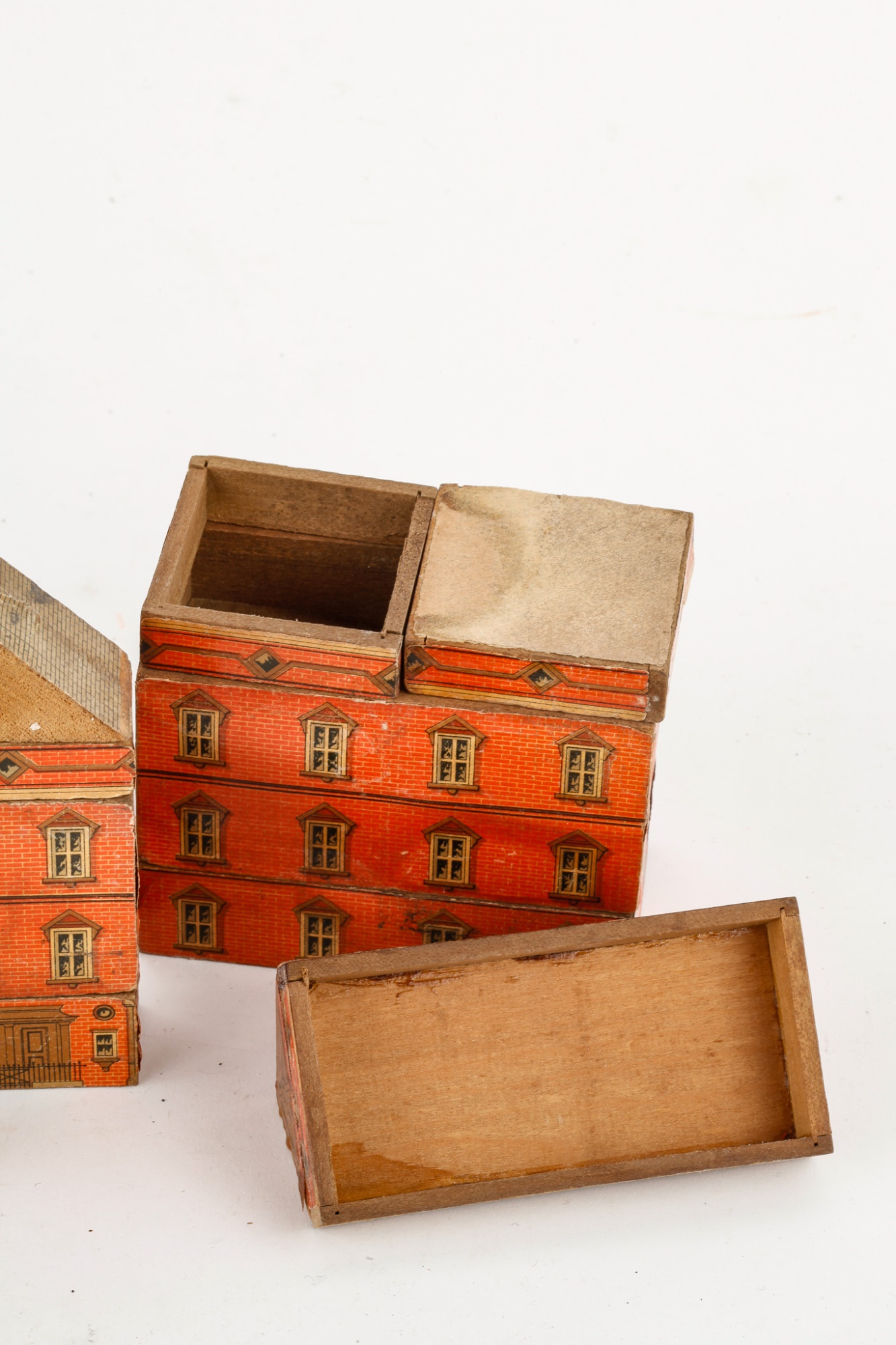 VINTAGE LITHOGRAPHED WOODEN BUILDING BLOCKS #40034 | Auctionninja.com