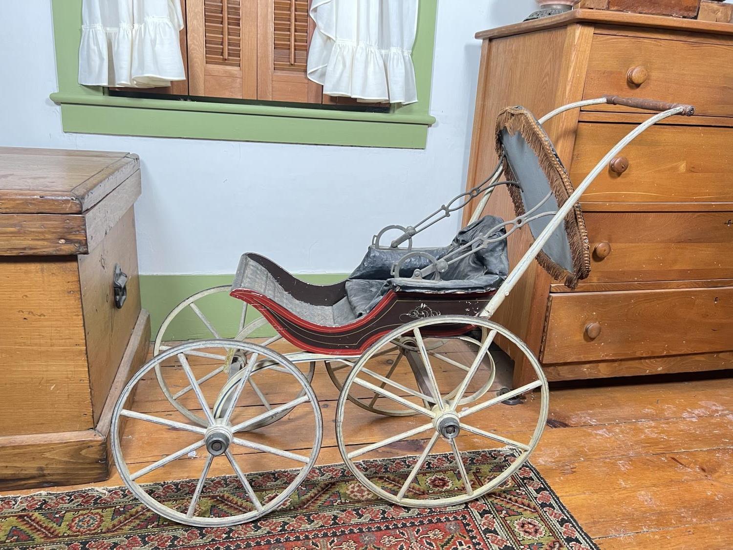 ANTIQUE HAND PAINTED DOLL BUGGY #29784 | Auctionninja.com