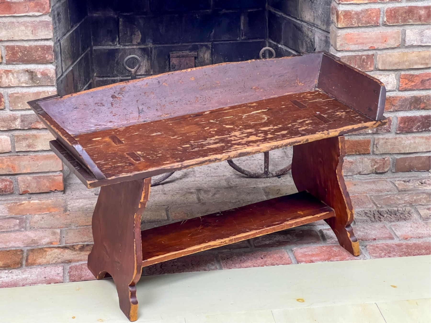 PINE CARRIAGE BENCH #34322 | Auctionninja.com