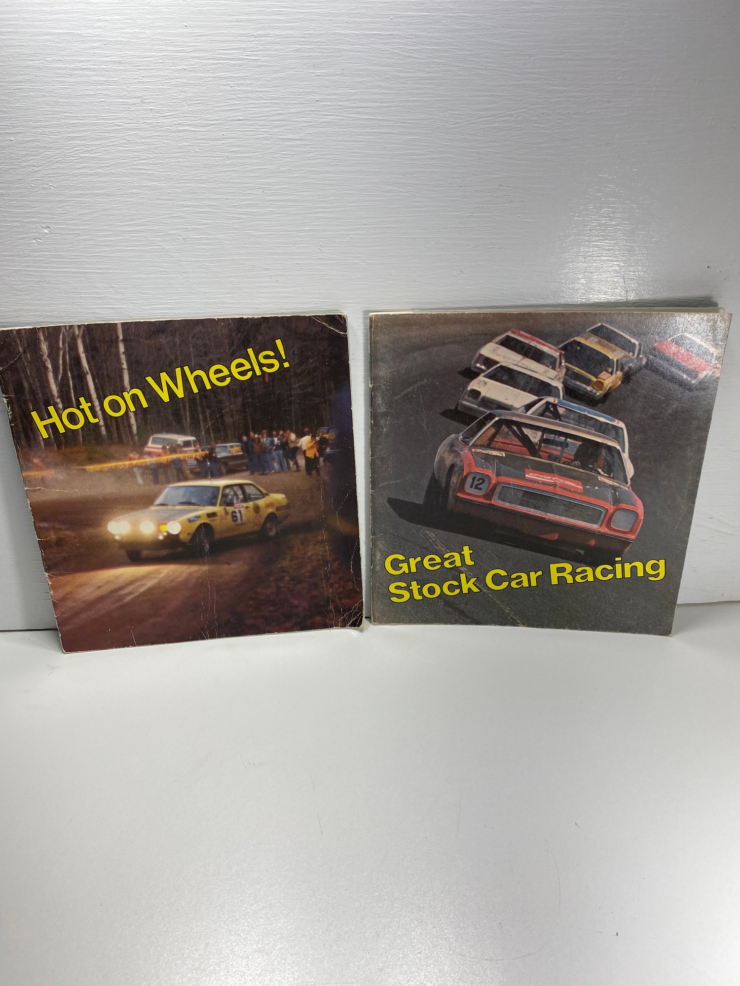 Lot Of 2 Vintage Racing Books " Great Stock Car Racing" & " Hot Wheels ...